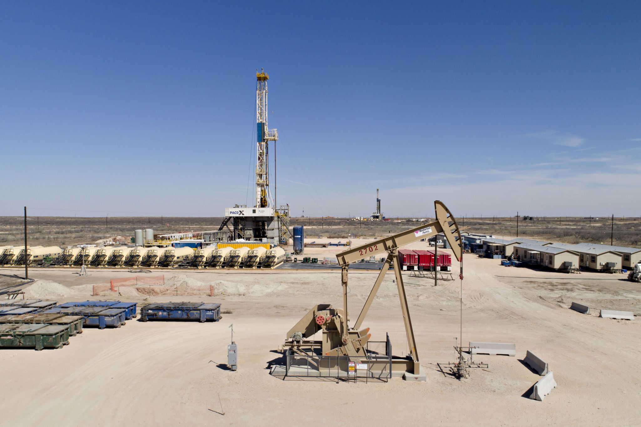 Baker Hughes: Rig count inches lower for eighth week
