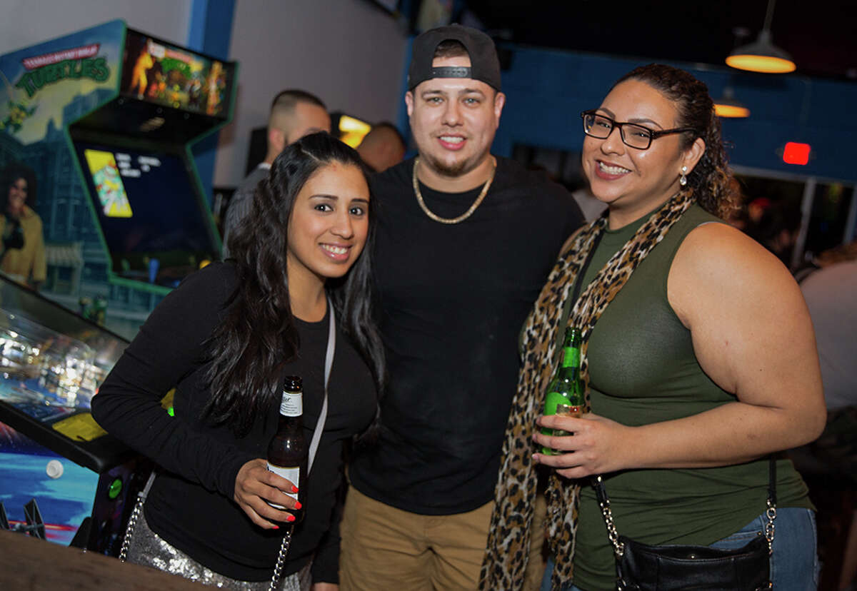 St. Mary's Strip revelers indulge in basketball, booze at new Slackers