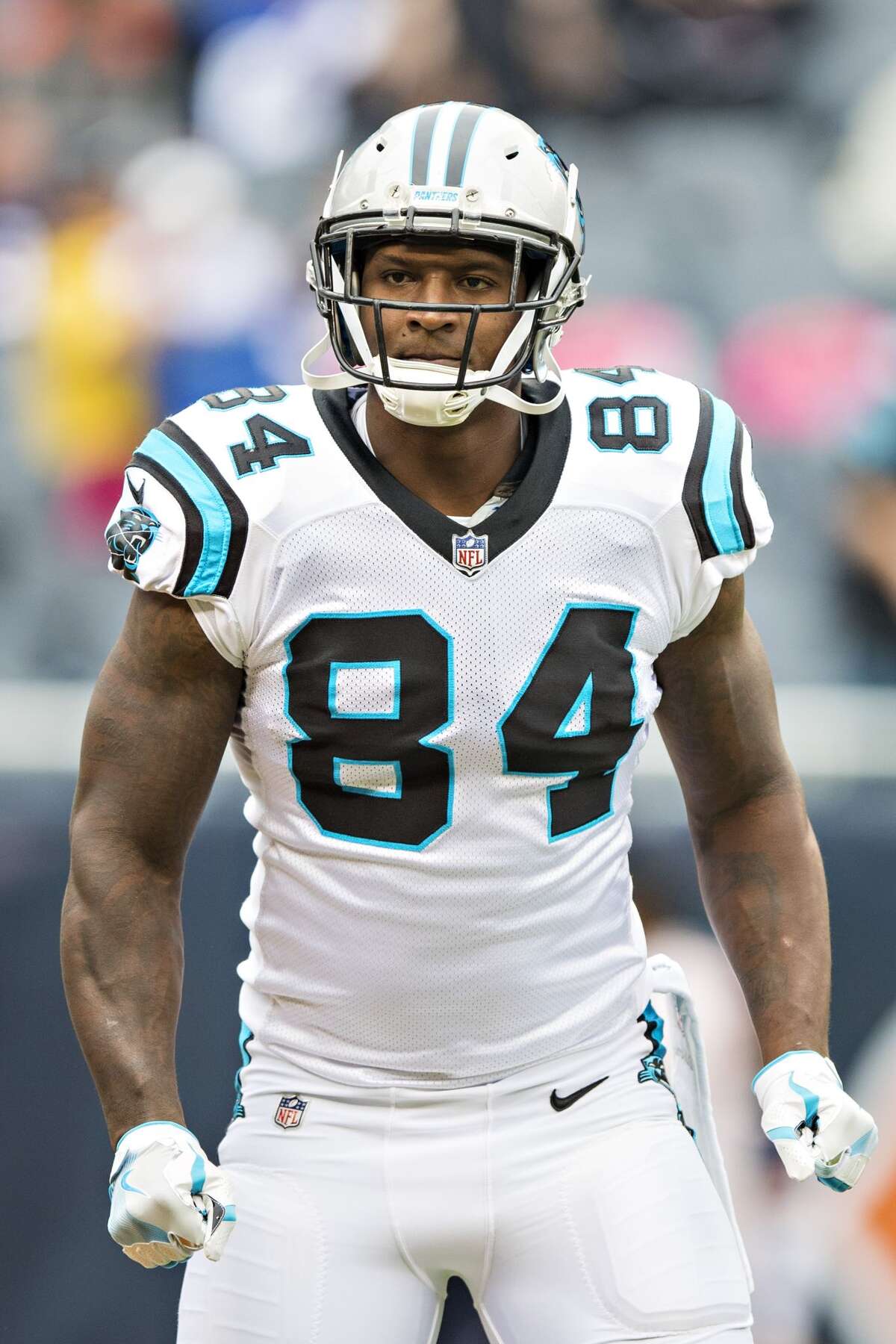 Seahawks sign tight end Ed Dickson to 3-year deal