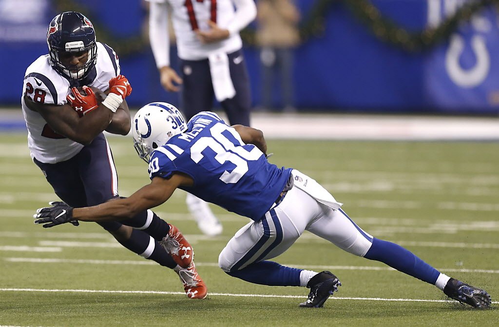 Reports: Raiders sign two free-agent cornerbacks