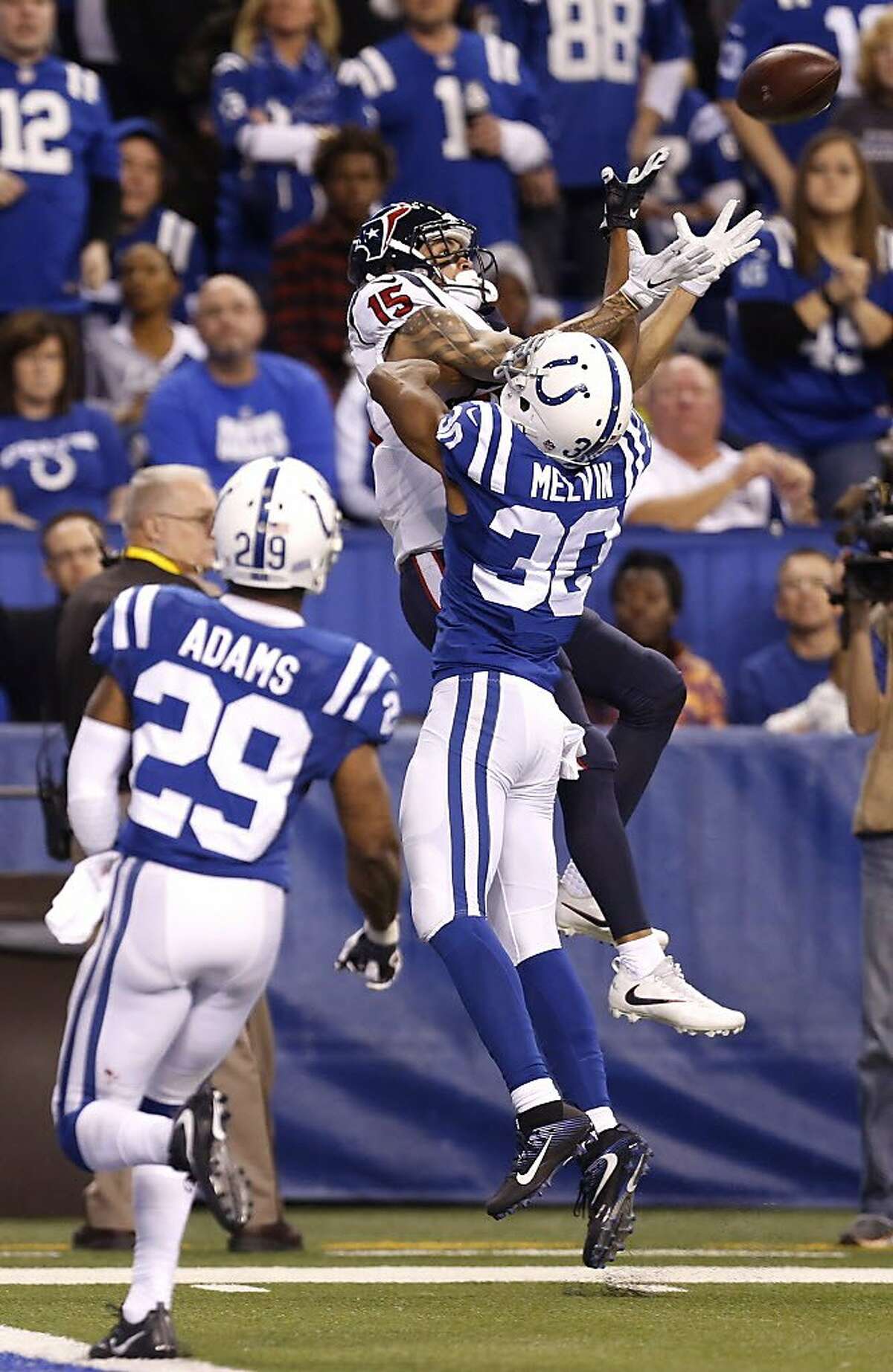 Raiders land free-agent CB Rashaan Melvin, addressing a major need