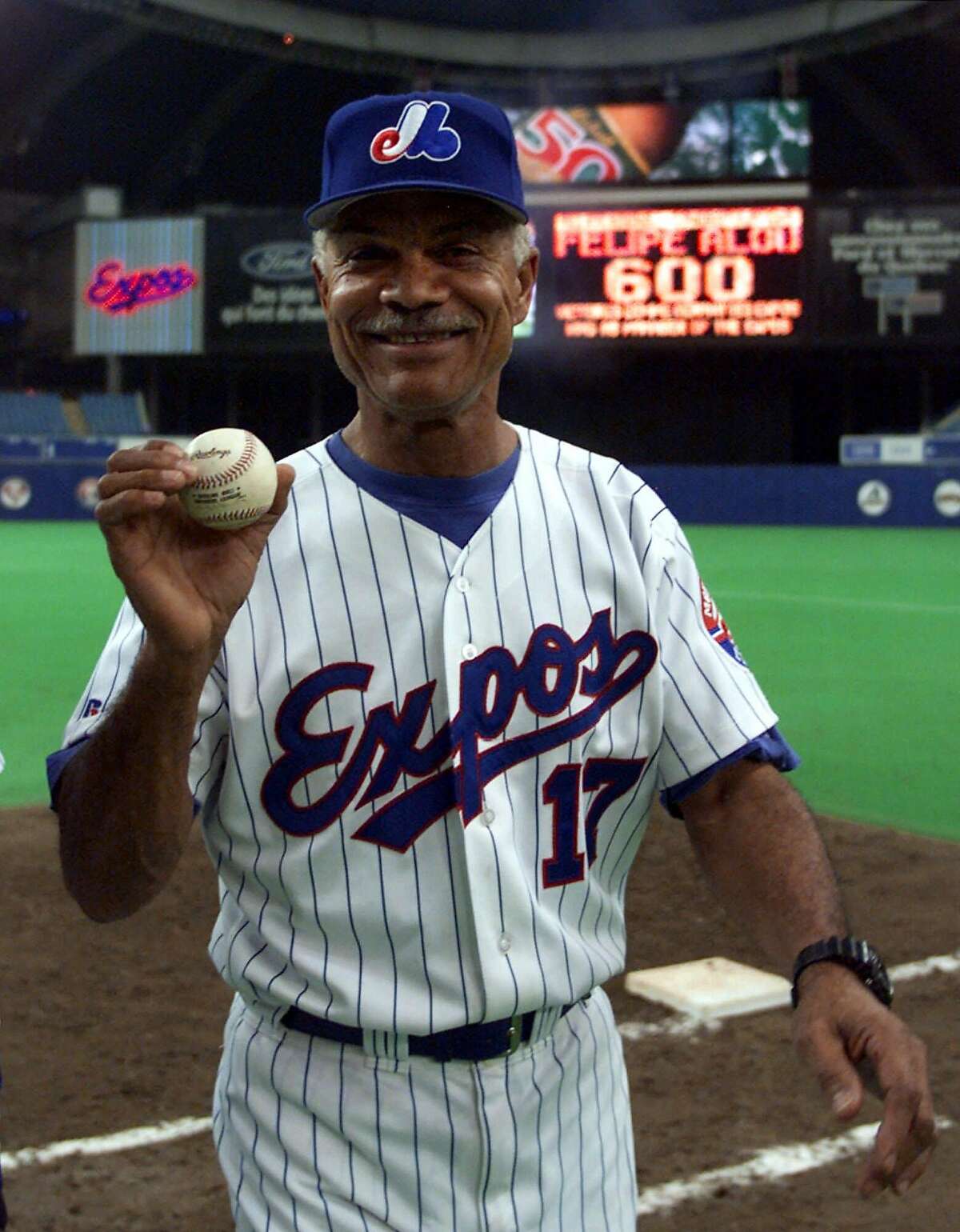 Giants exec Felipe Alou prefers Vladimir Guerrero enter Hall as an Expo
