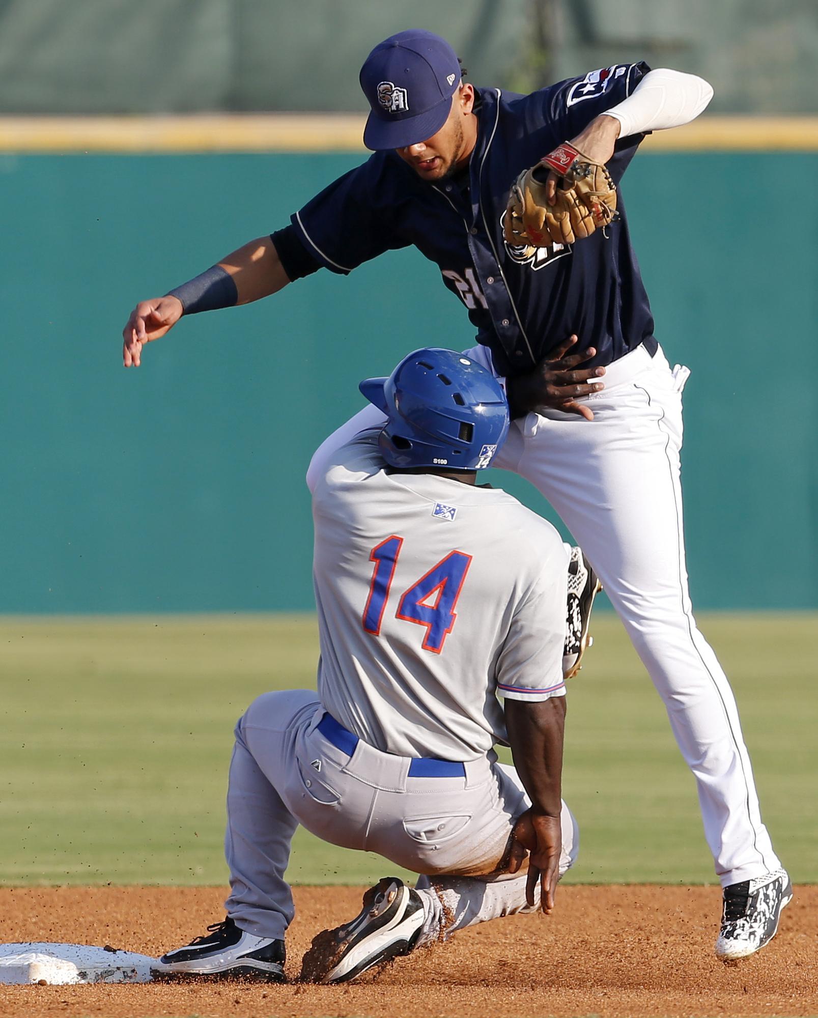 Missions to become Flying Chanclas de San Antonio for nine games