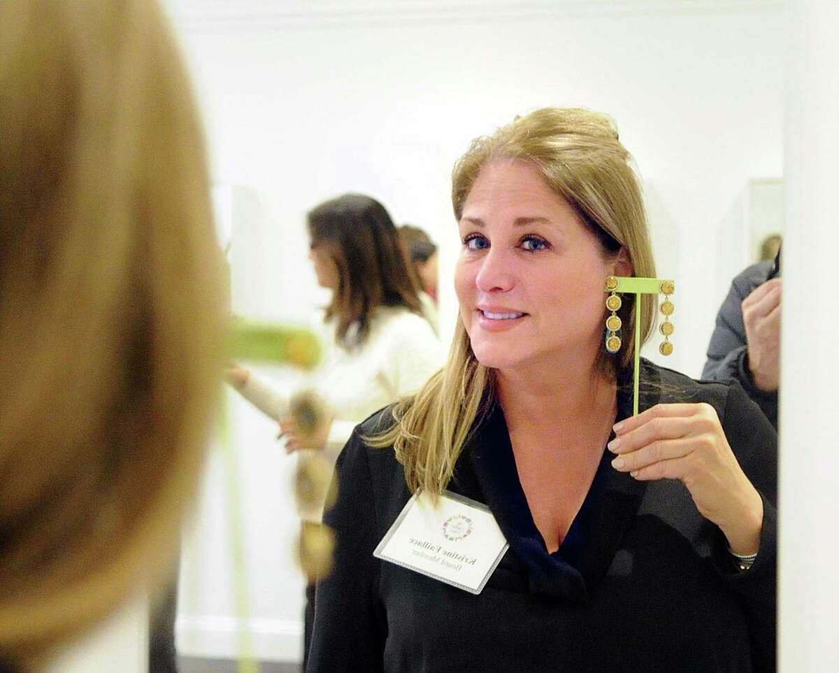 Designer donates proceeds of jewelry sales to help needy kids