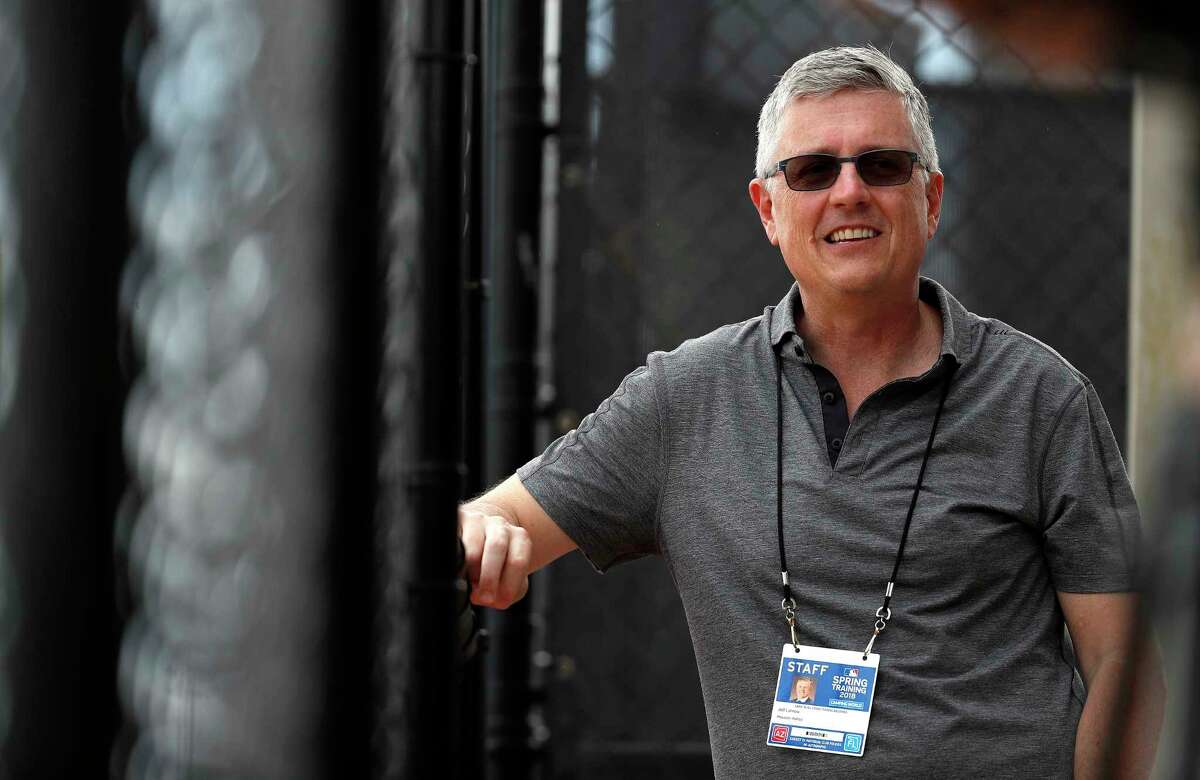 Astros' GM Jeff Luhnow unveils new license plate