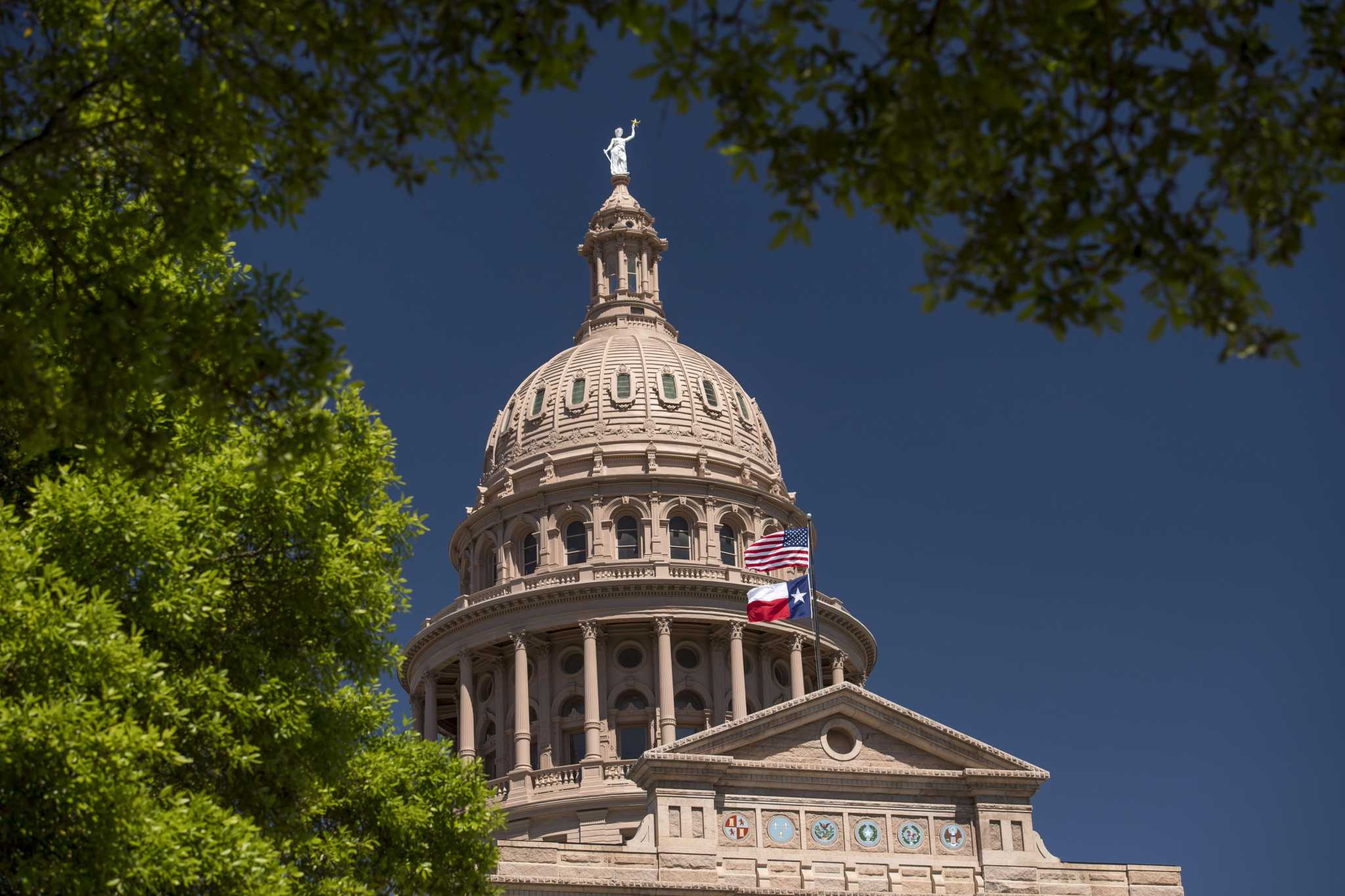 Former Texas senators to fellow Republicans: Stand up for ...