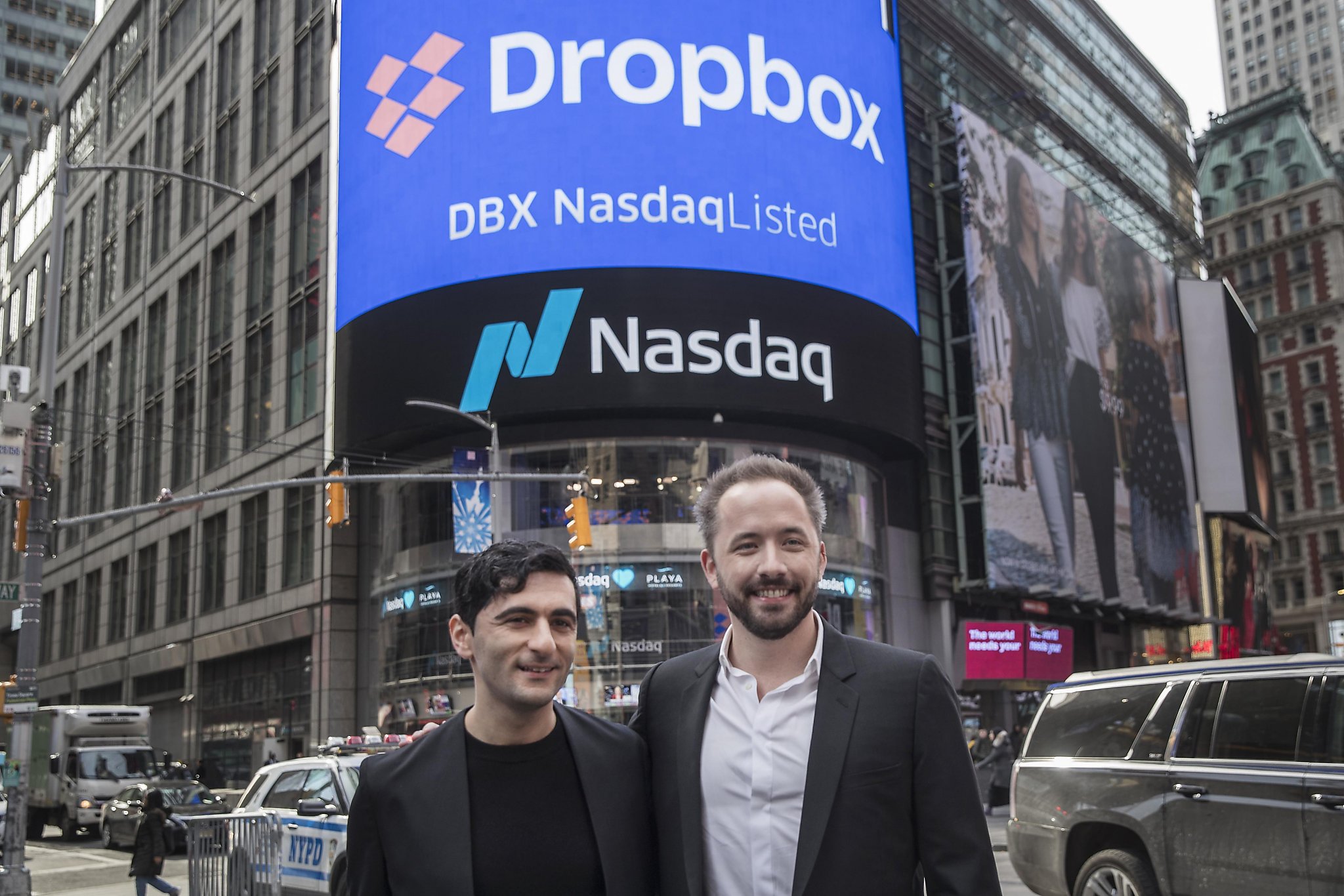 Dropbox shares leap in IPO, and Silicon Valley smiles