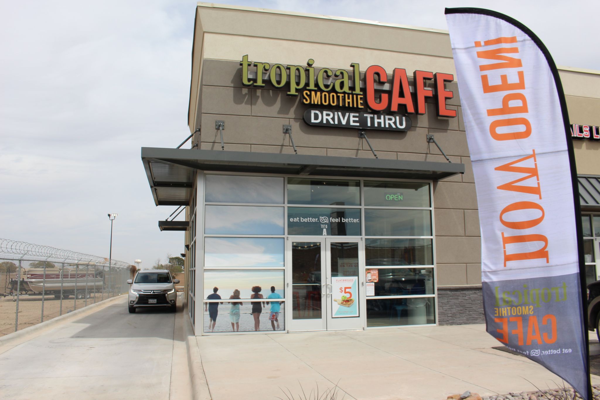 Small Bites: See inside the new Tropical Smoothie Cafe, The Blue Door's ...