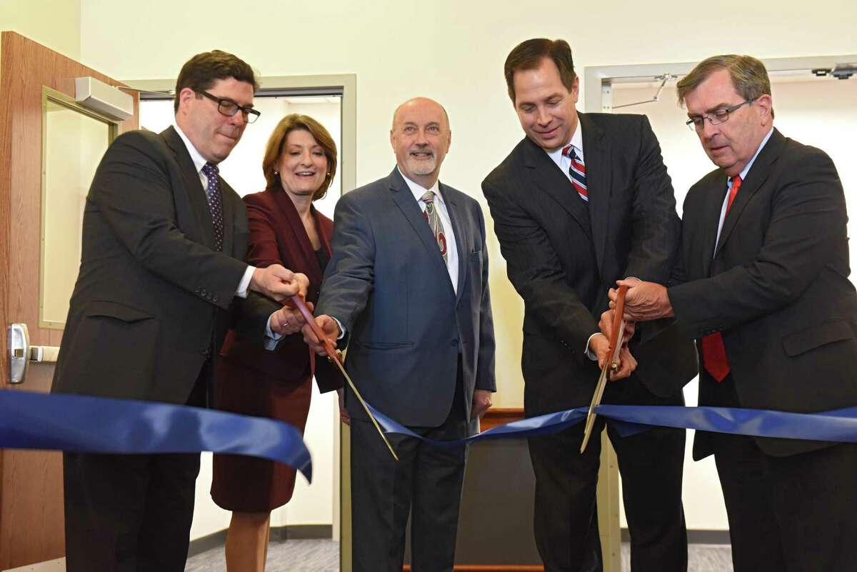 Justice Thomas Breslin, judge in Albany for 30 years, to retire next month