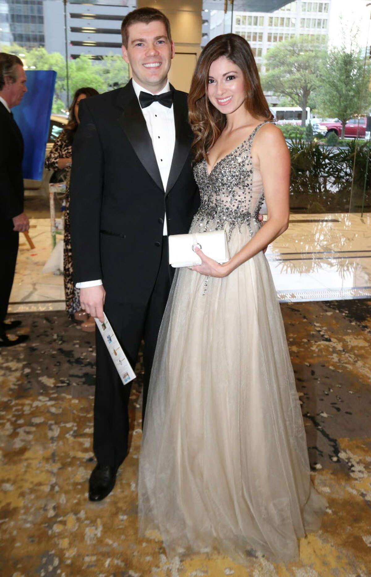 Pitbull performance rocks Houston Children's Charity into record $2.2 ...