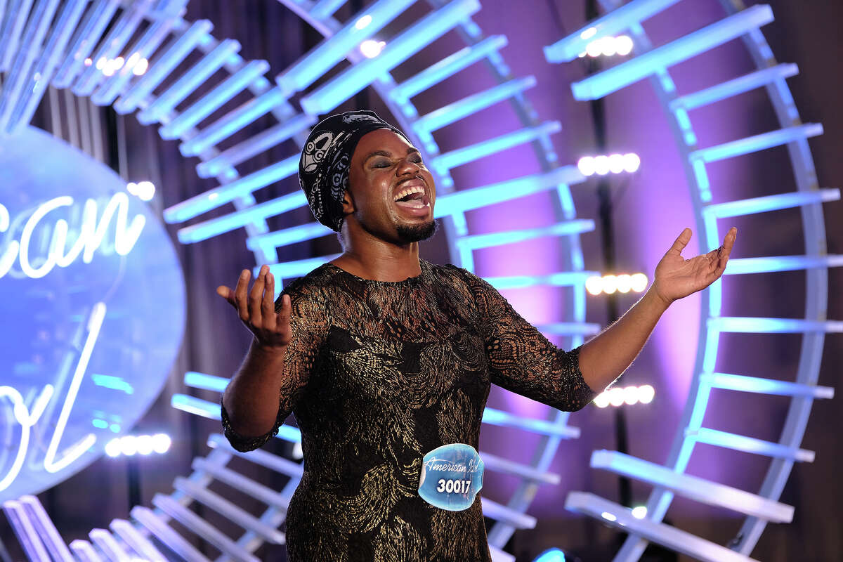 Oakland singer makes Luke Bryan fall out of his chair during 'American ...