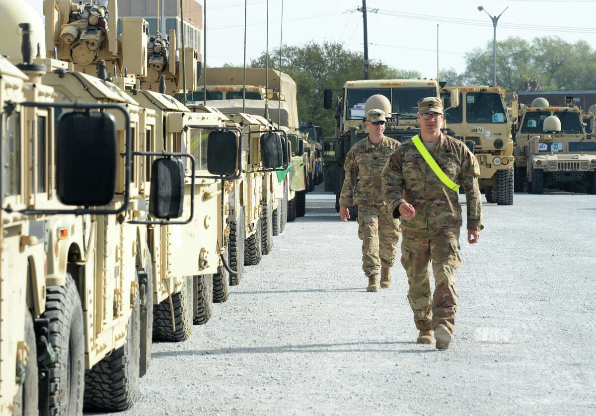 Behind the scenes: Army convoy through SE Texas