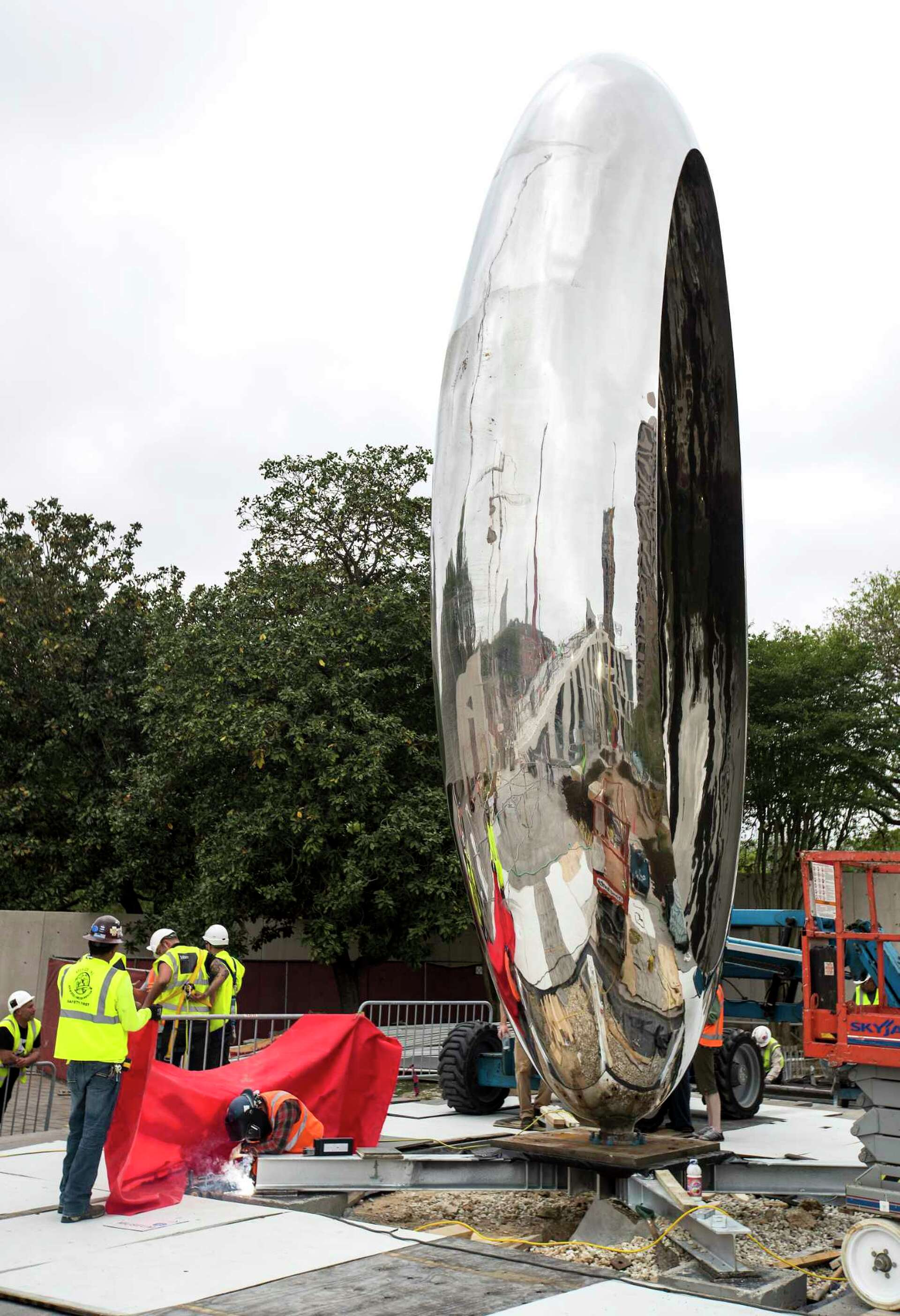 Dear Chicago: Houston's bean is better. And so is Houston.