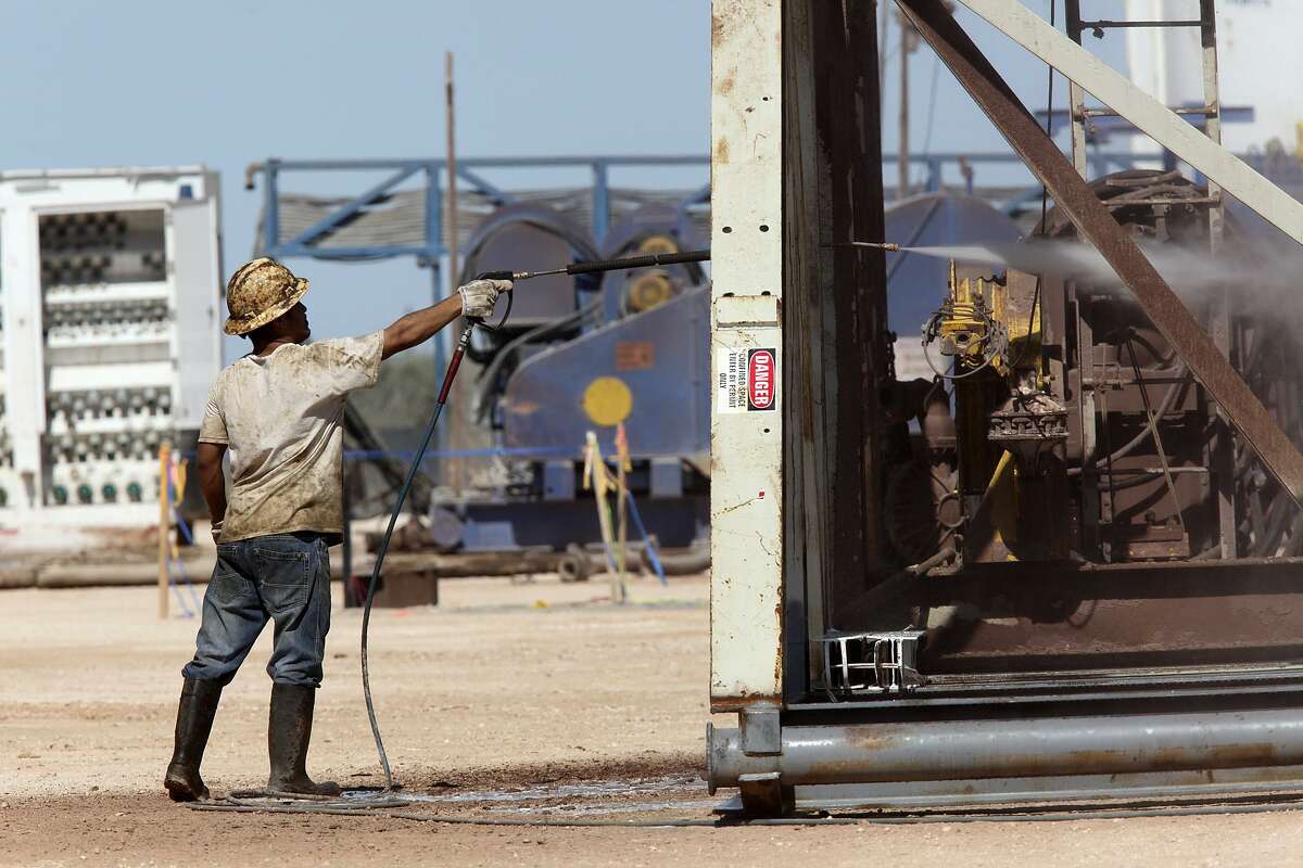 Dallas Fed: Oil and gas activity in Texas continues to expand