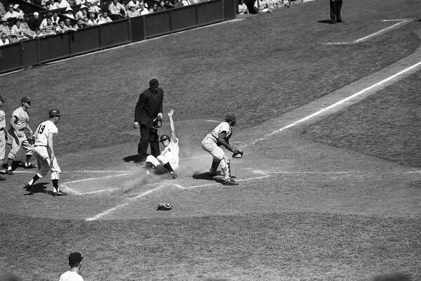 San Francisco Giants debut in 1958 with a great headline, better ...