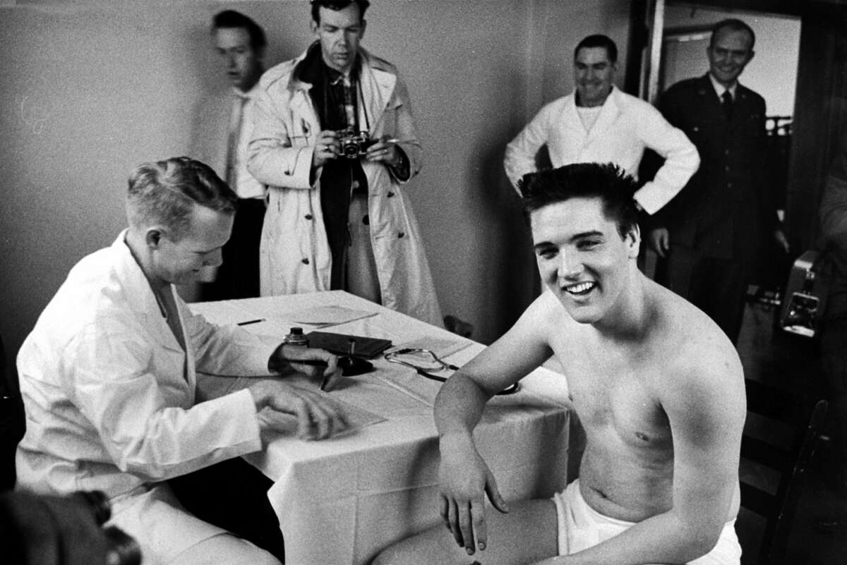 Conspiracy theory says Elvis used his 'dead' twin brother as a body ...