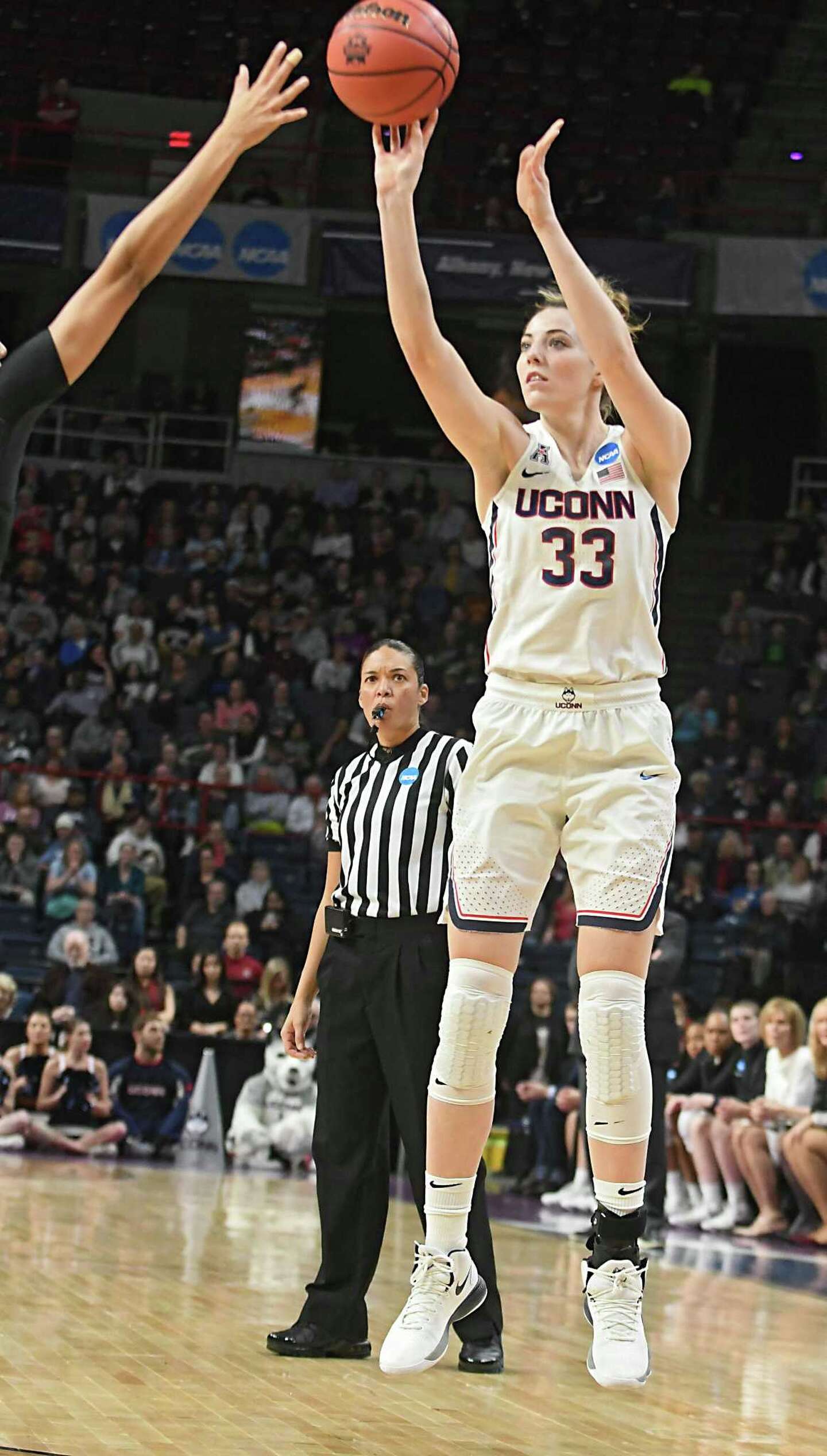 UConn’s Samuelson, Williams earn WBCA All-American honors once again