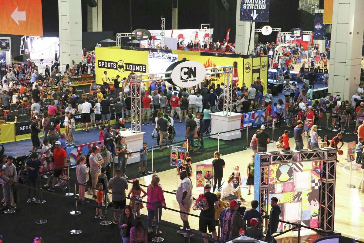 Photos: Final Four weekend launches in downtown San Antonio