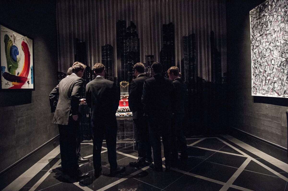 Bound by a love of tennis and rescue animals, young couple ties the ...