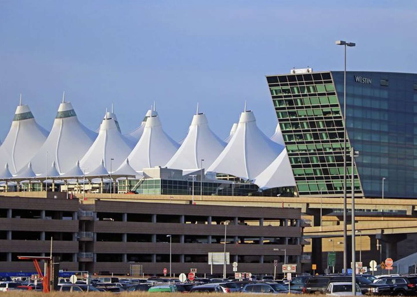 Friday Fare Deals: NYC, DC, Hawaii (still!), Dubai, Barcelona, Paris ...
