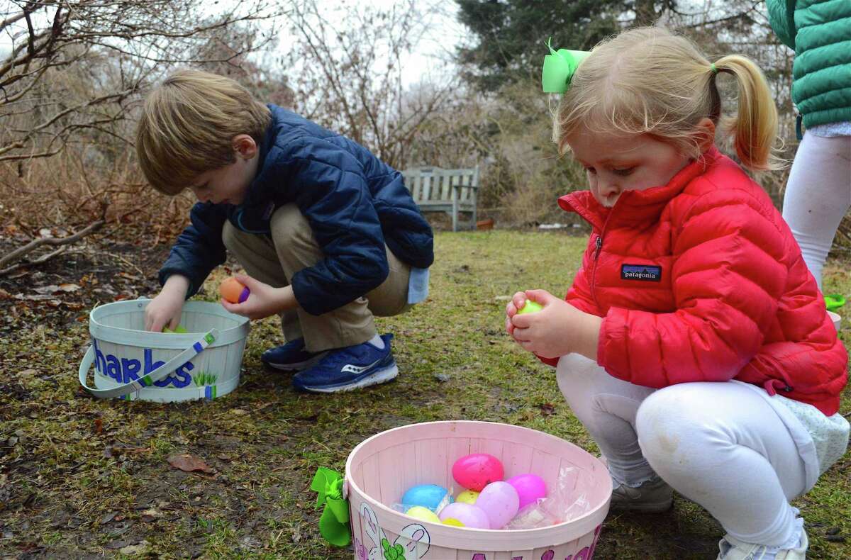In Pictures / New Canaan hosts annual egg hunt for Easter