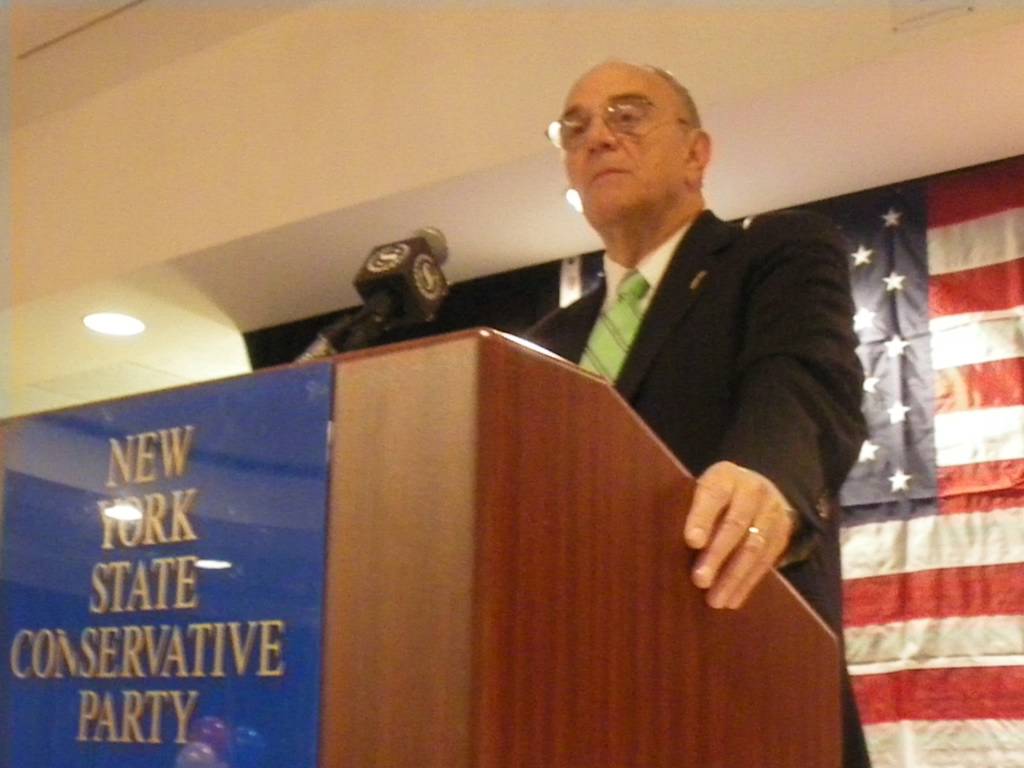 Longtime state Conservative Party boss Mike Long has died at the age of 82