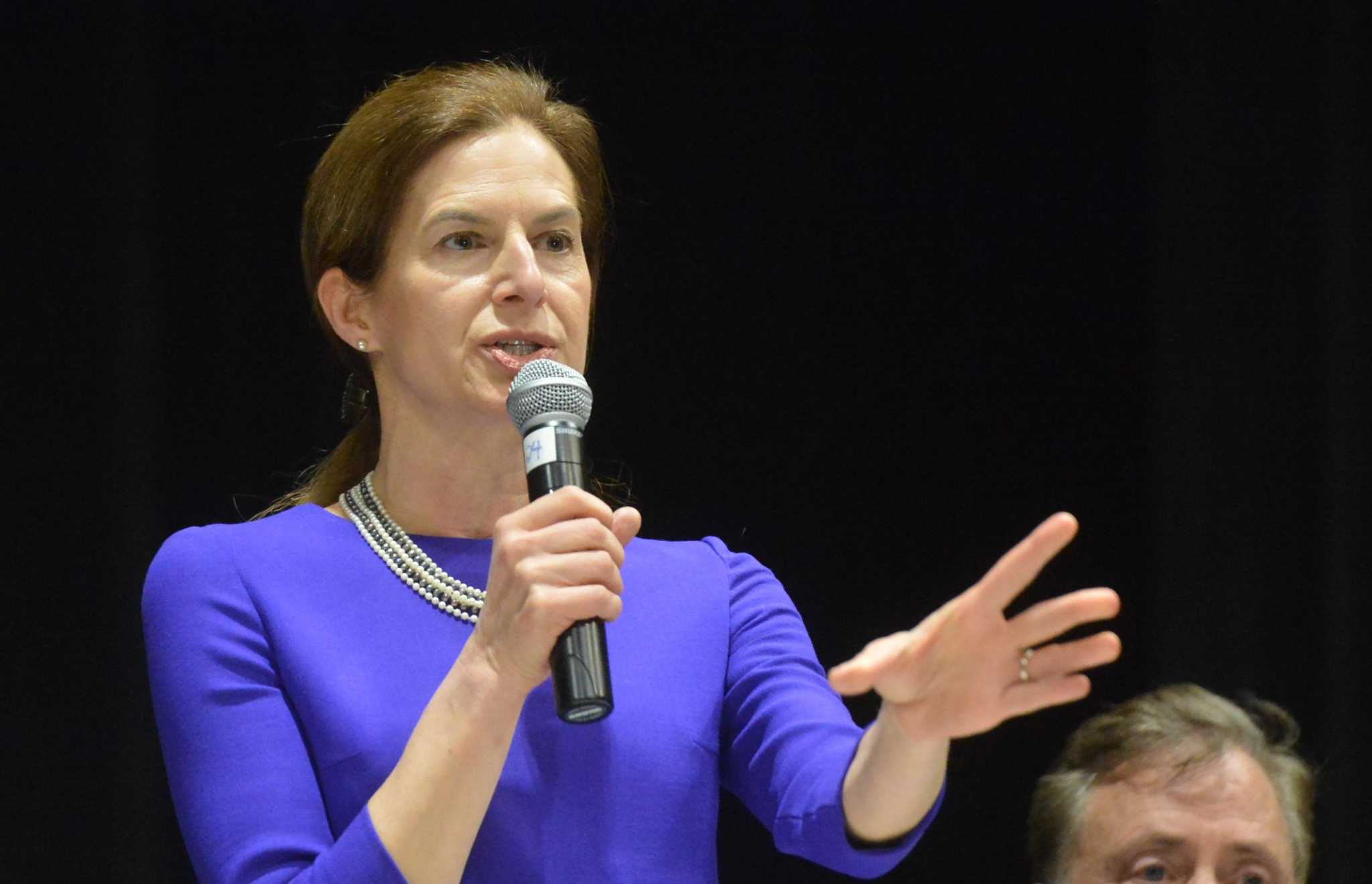 Bysiewicz officially enters governor’s race