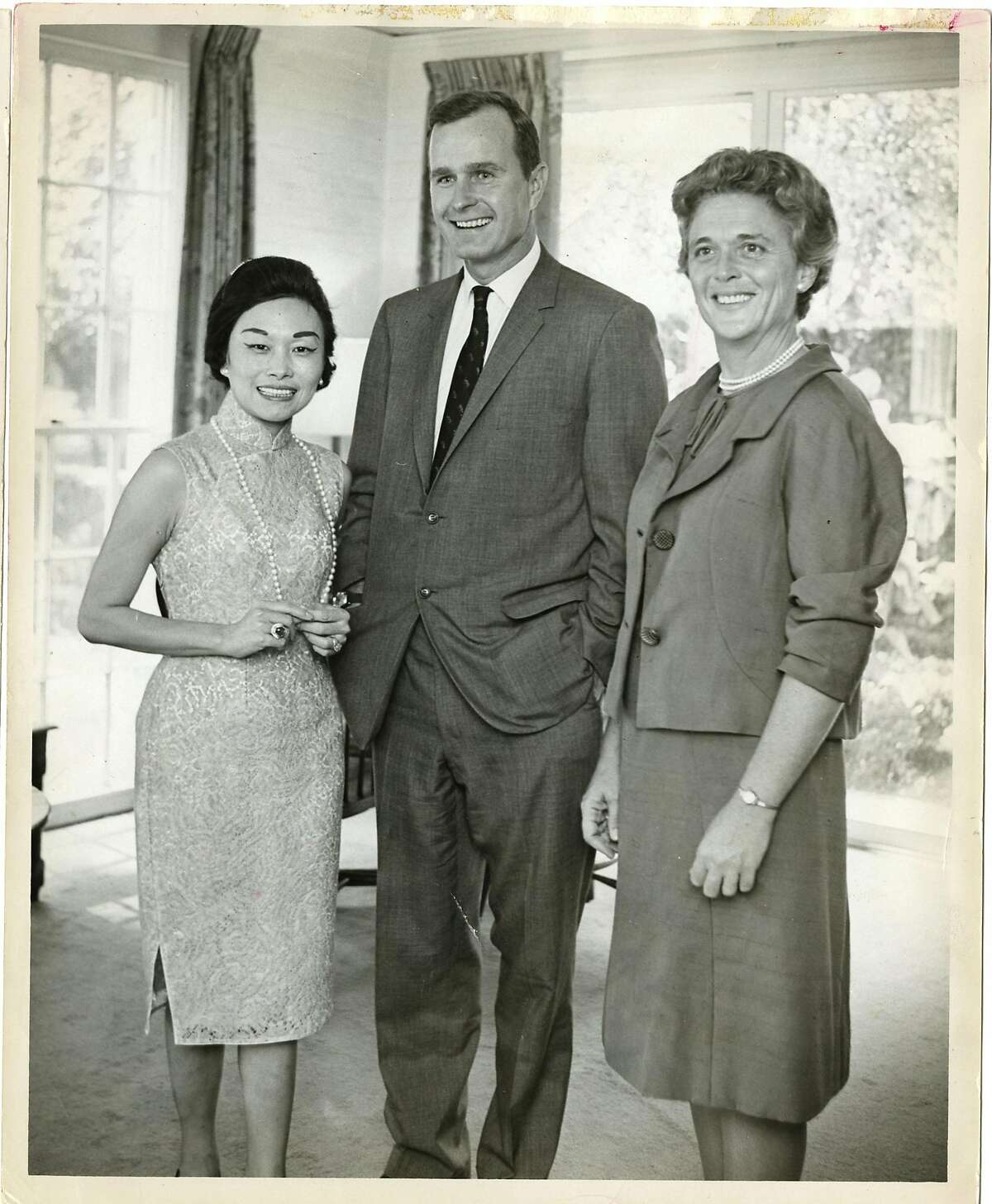 Anna Chennault, political conduit who interfered in Vietnam peace bid, dies