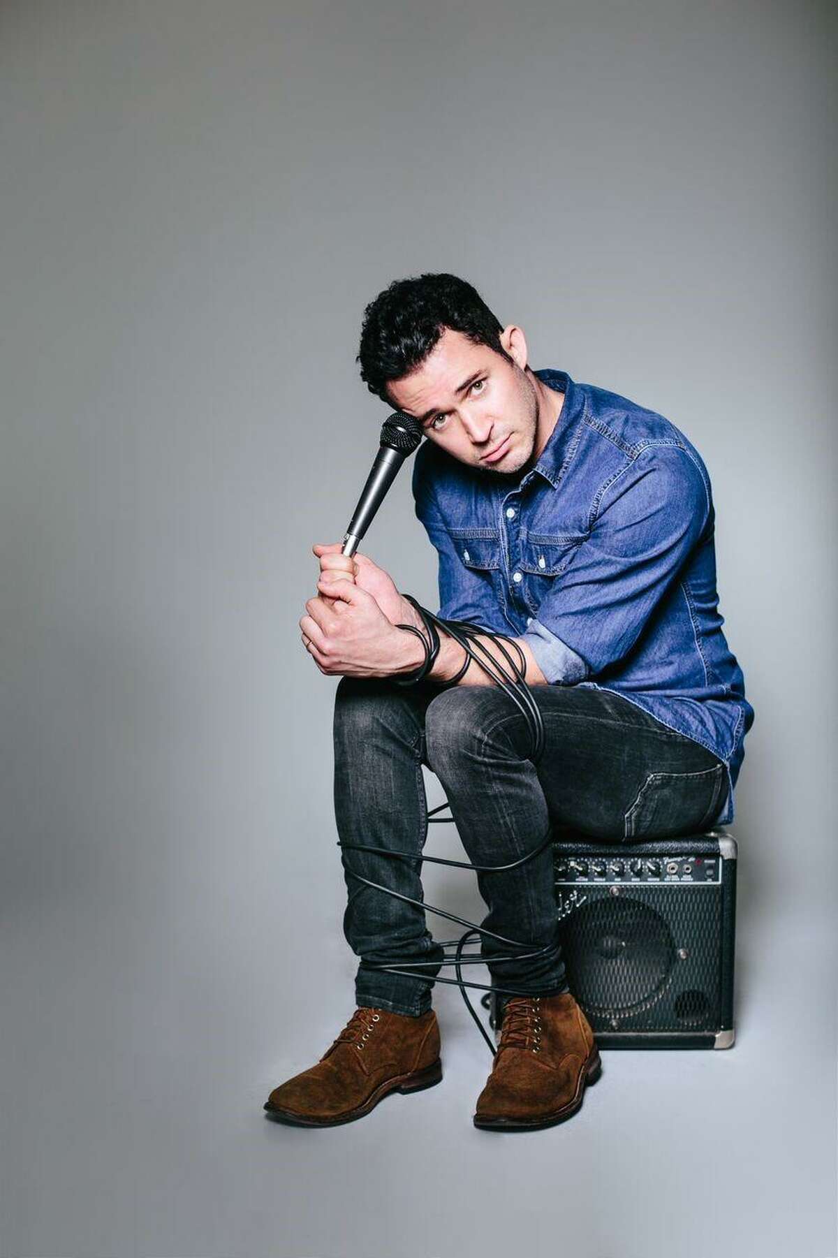Justin Willman combines magic, comedy in stand-up gig