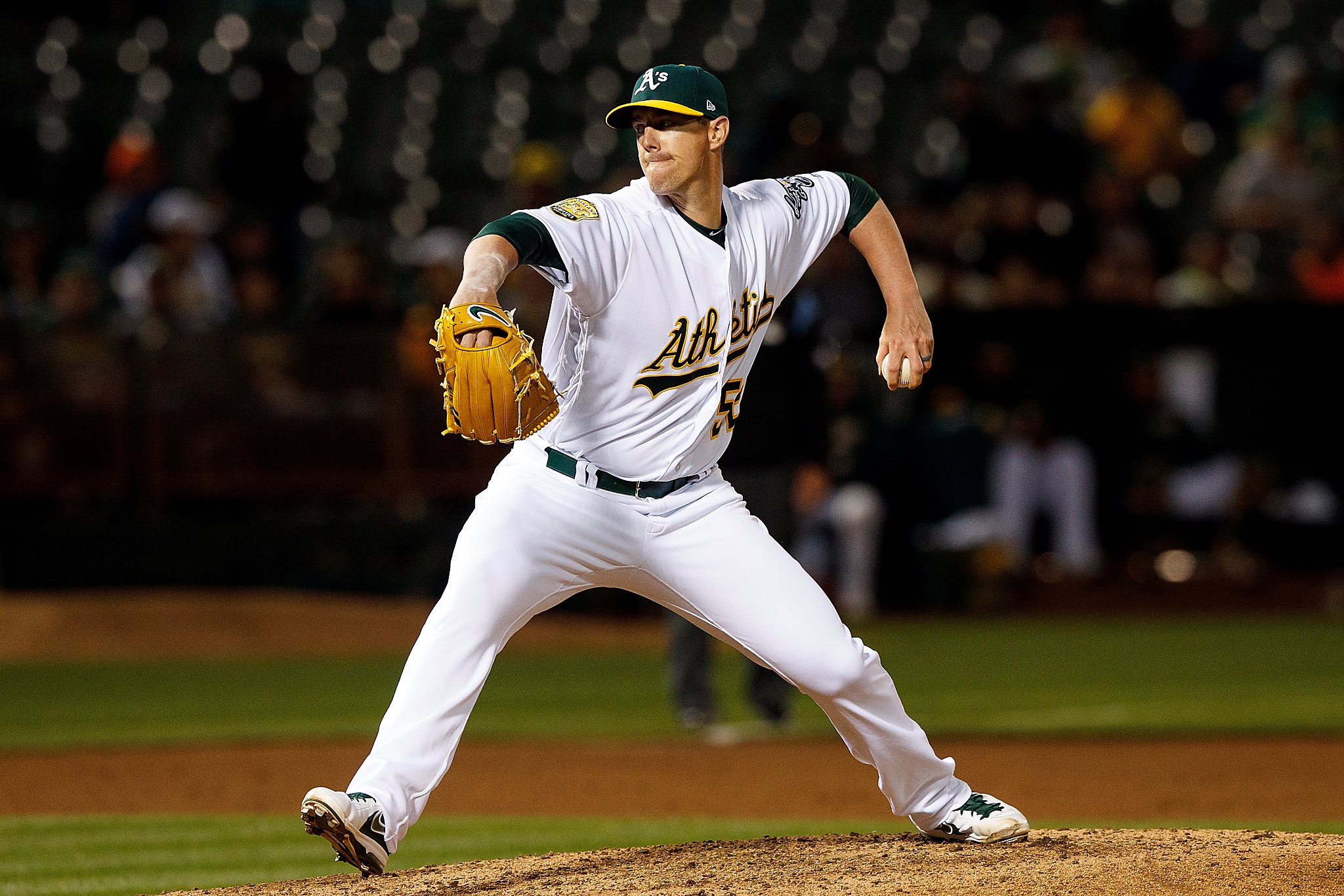 New A’s reliever Ryan Buchter turns it on when season starts
