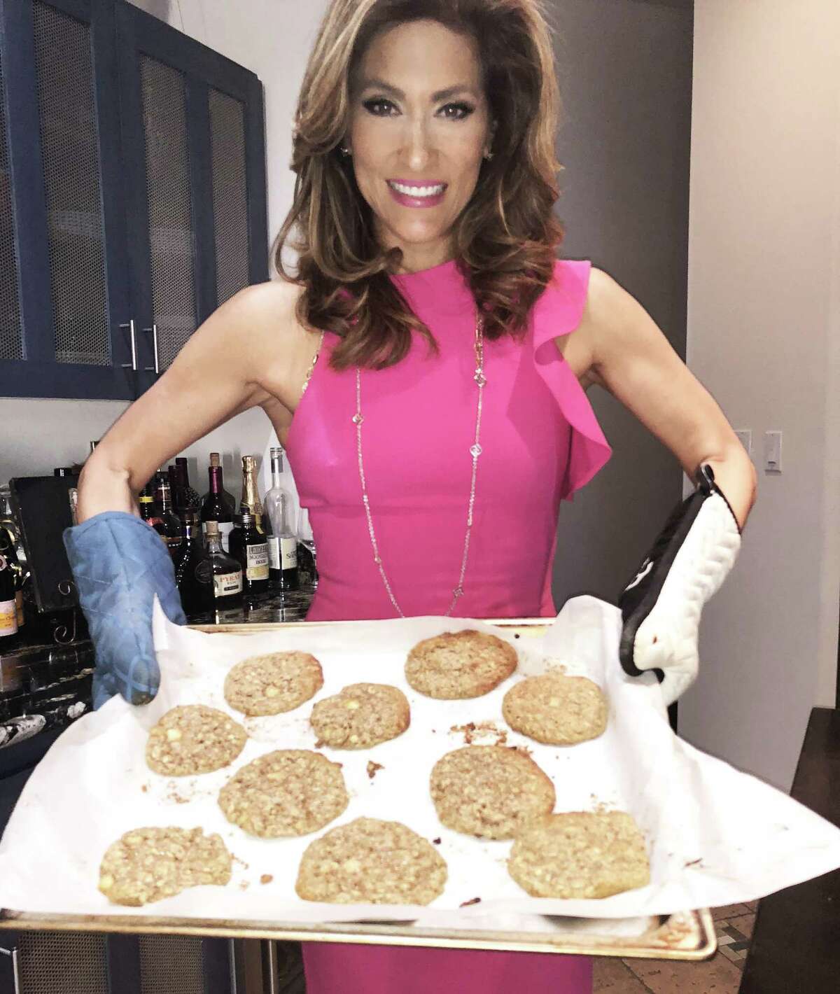 Former KENS 5 anchor Sarah Lucero reveals drastic fitness transformation