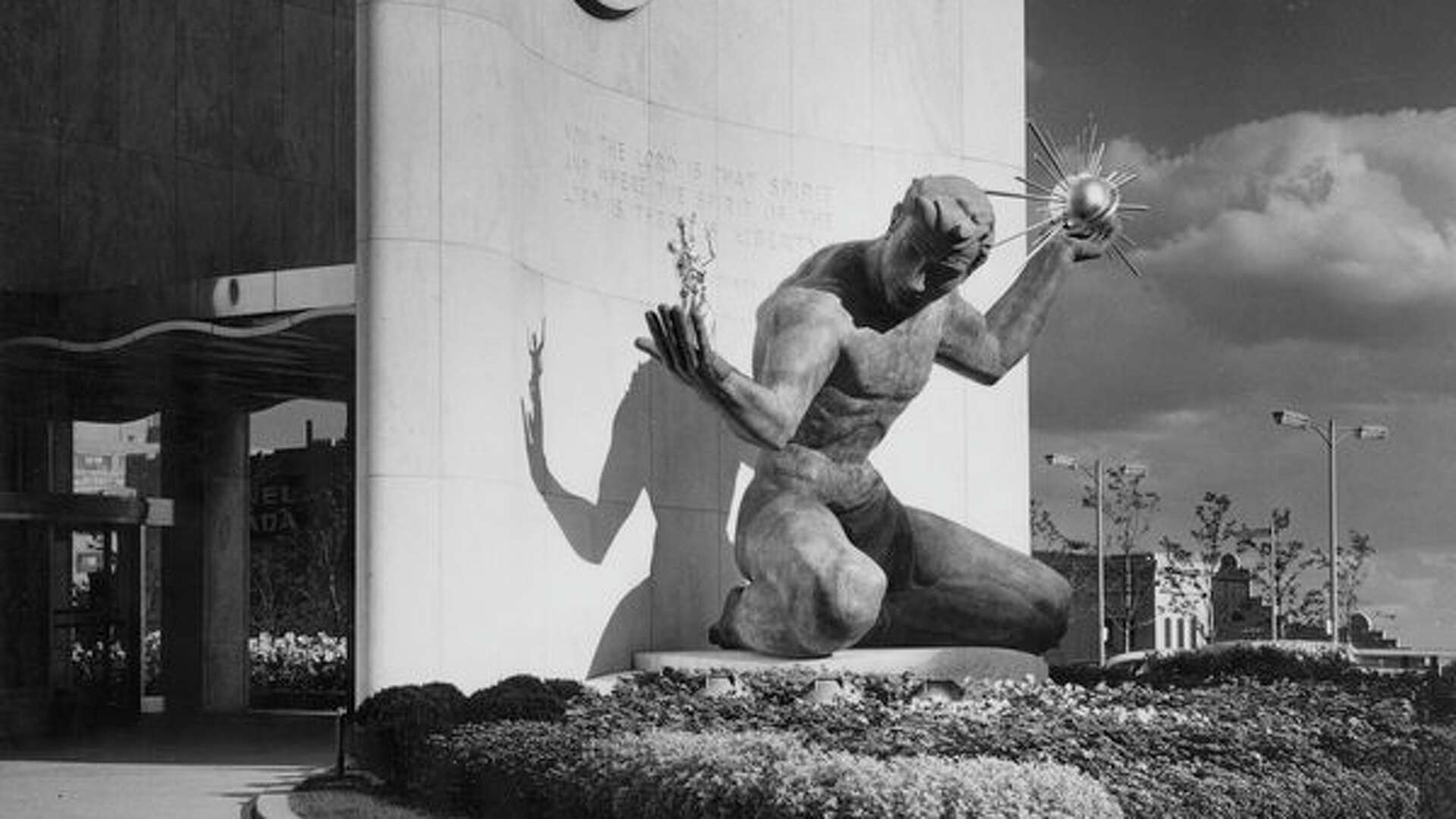 Detroit, Marshall Fredericks museum to toast Spirit of Detroit sculpture