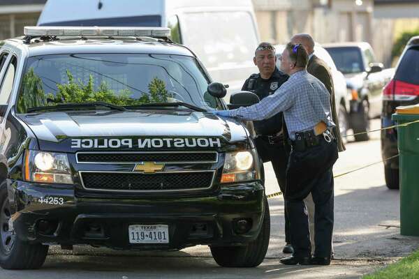 4 Texas Prison Guards Fired Major Resigns After Allegedly Planting