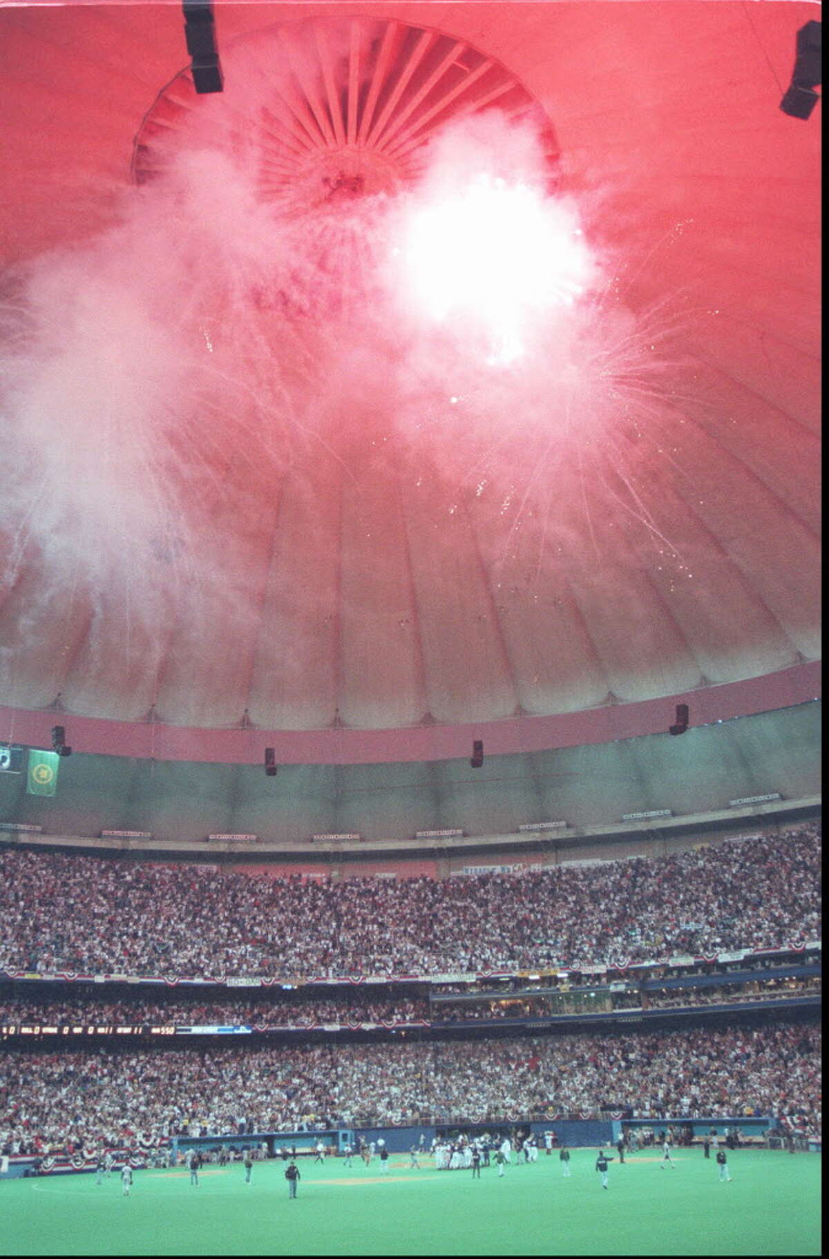 A look back at an iconic era: Seattle in the 1990s