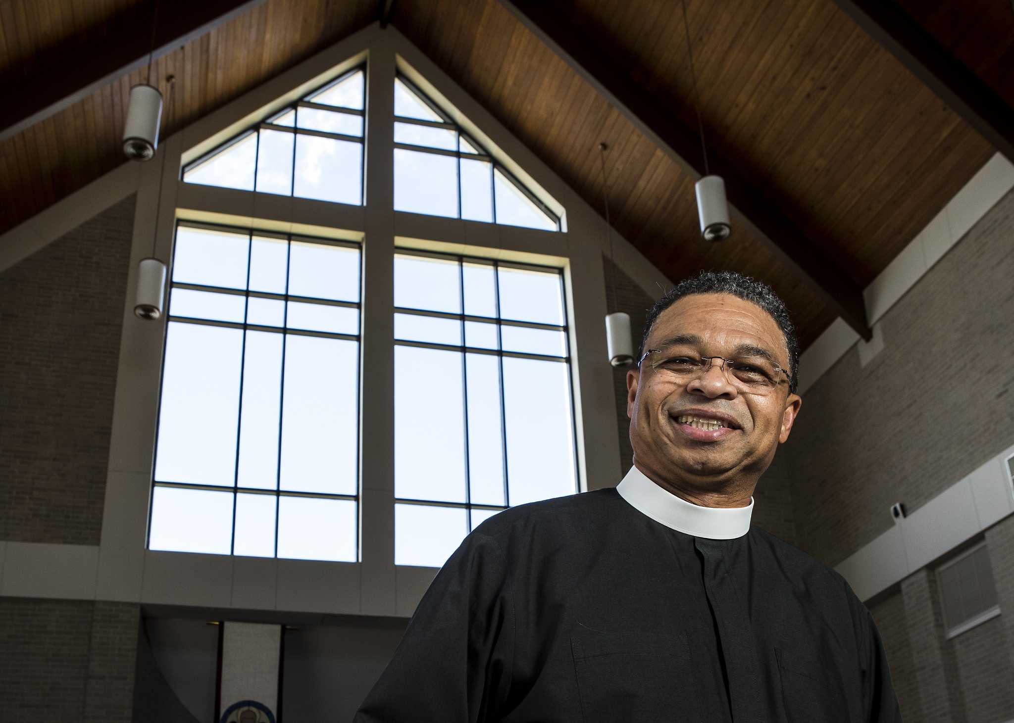 Pastor Leo Tyler opened his church to flood victims and organized ...