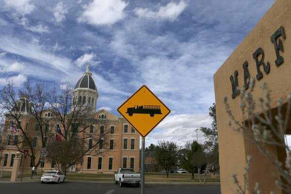 Corrupt Texas sheriff soon to be released from prison - ExpressNews.com