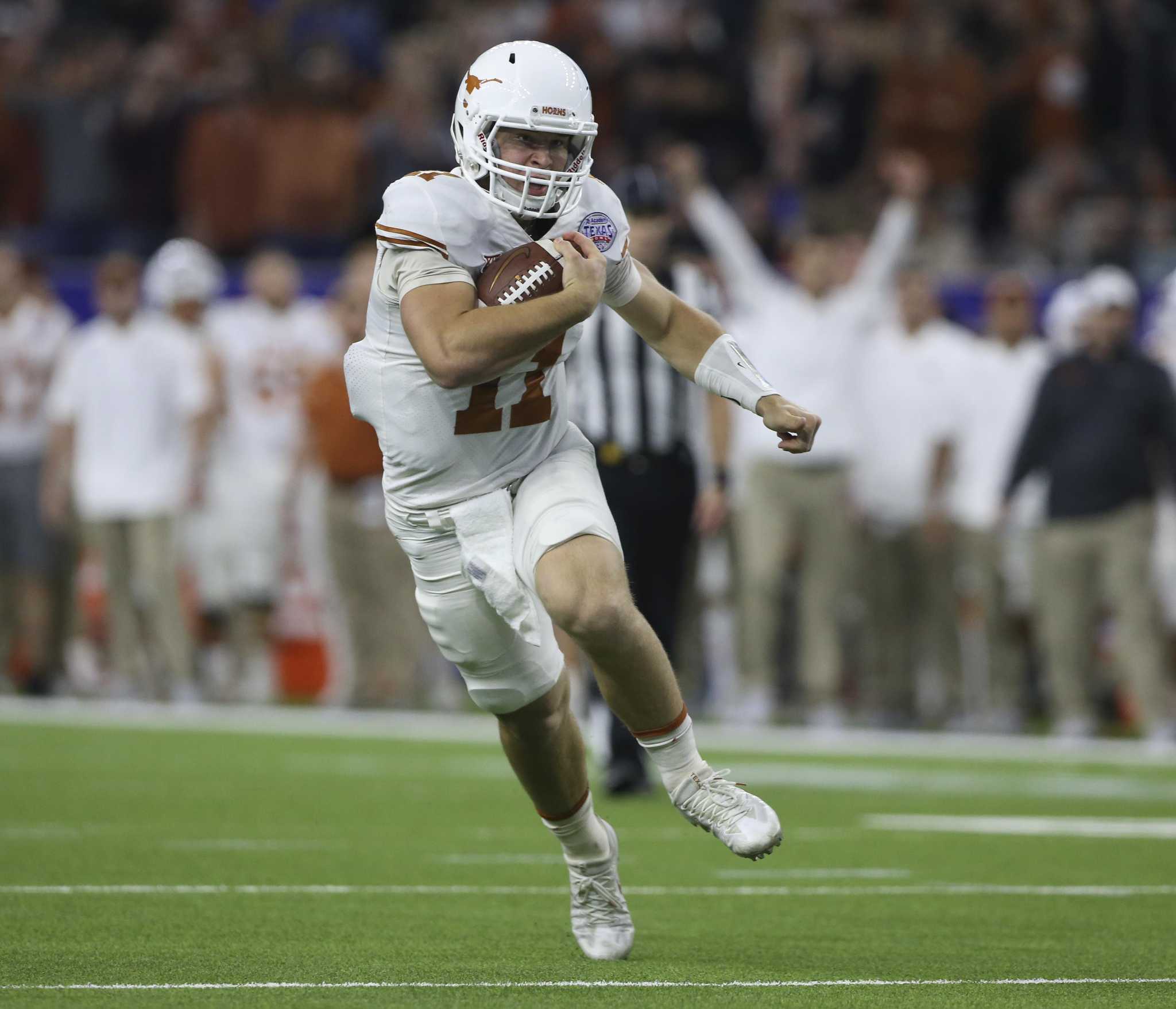 Texas OC Tim Beck encouraged by Sam Ehlinger's development