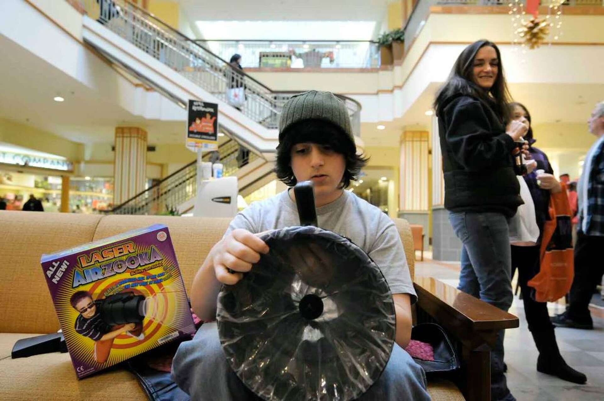 Call of the mall remains strong