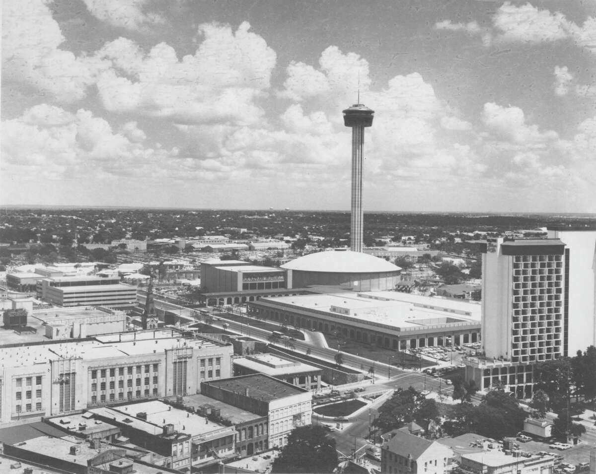 HemisFair Arena was where Spurs first scored with S.A. fans