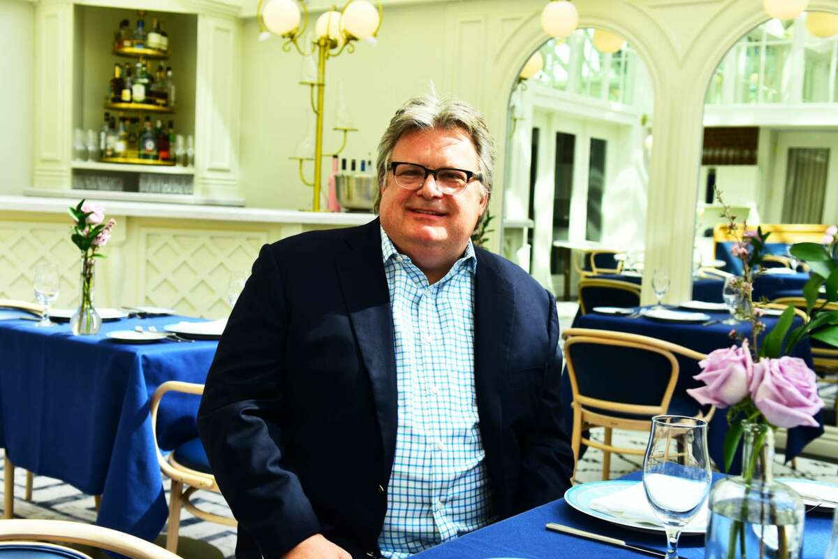 Video: A morning commute in a Bugatti