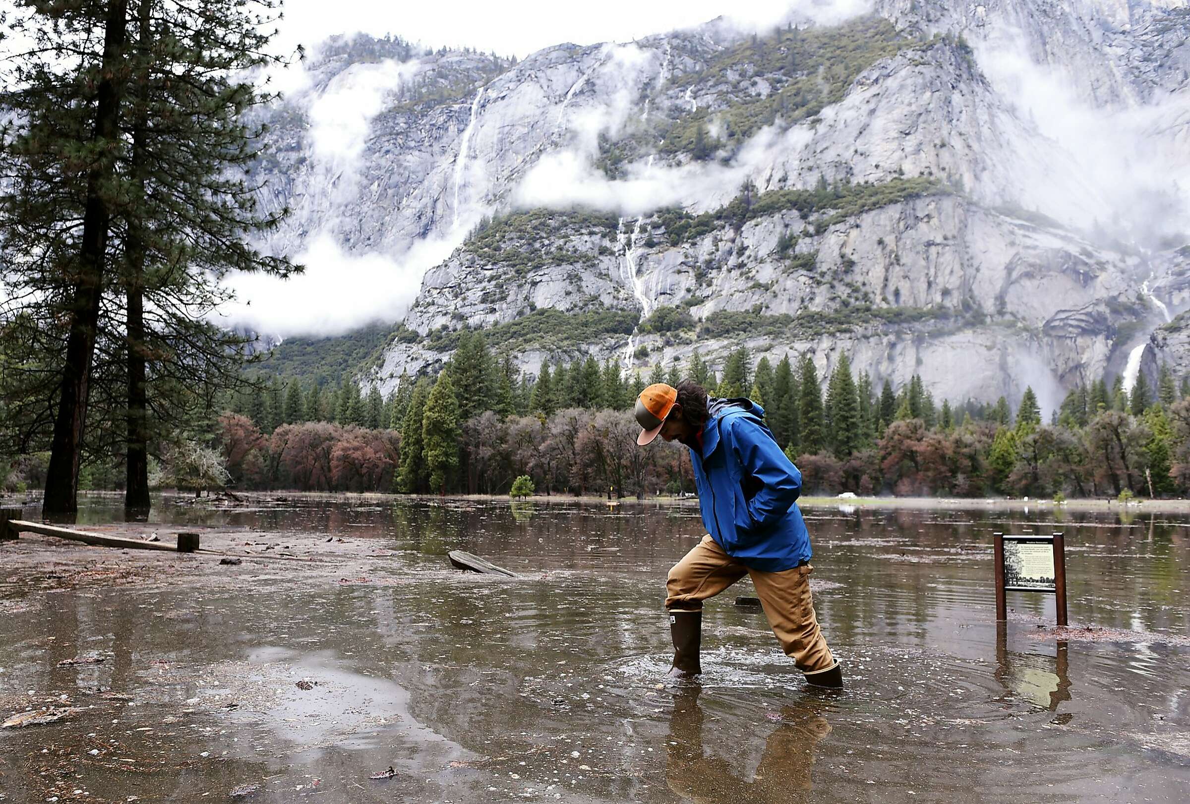Yosemite flooding: Merced River rises 4 feet over flood stage