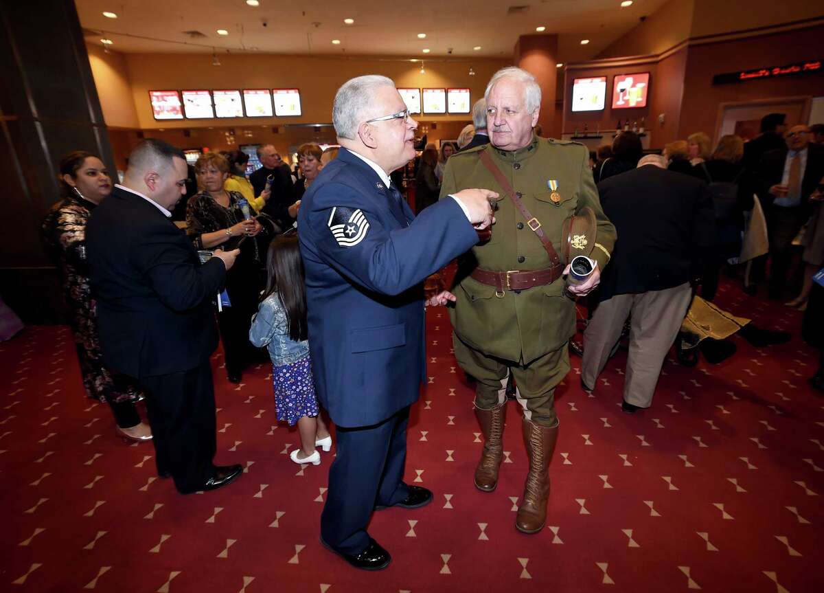 Stubby stars again in Elm City a century later; 500 attend preview