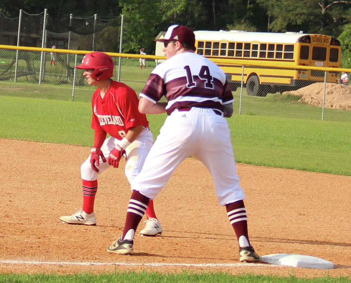 Longhorns win in seventh-inning comeback over Indians