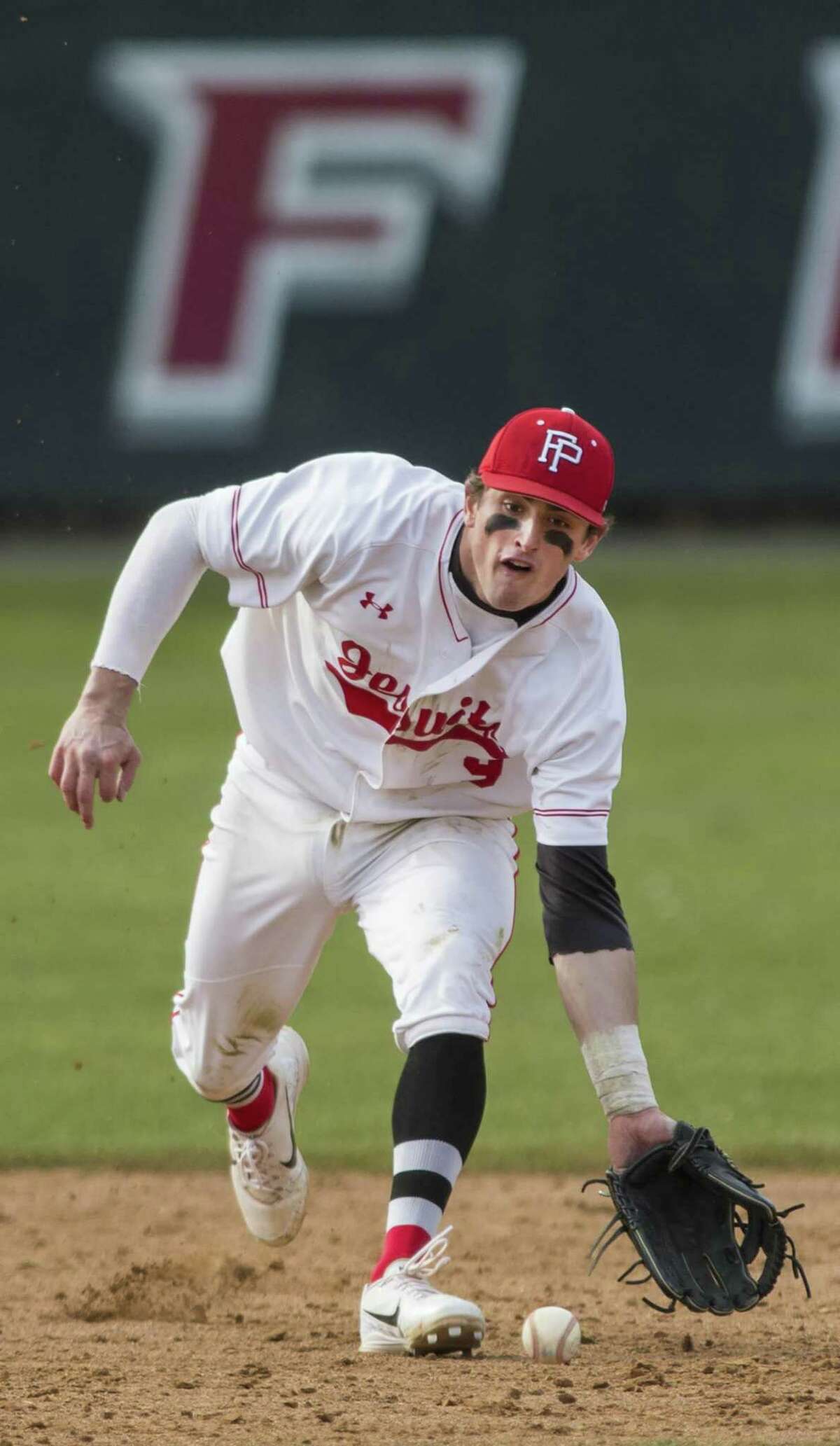 Baseball: Lucas sparks Prep rally over Amity