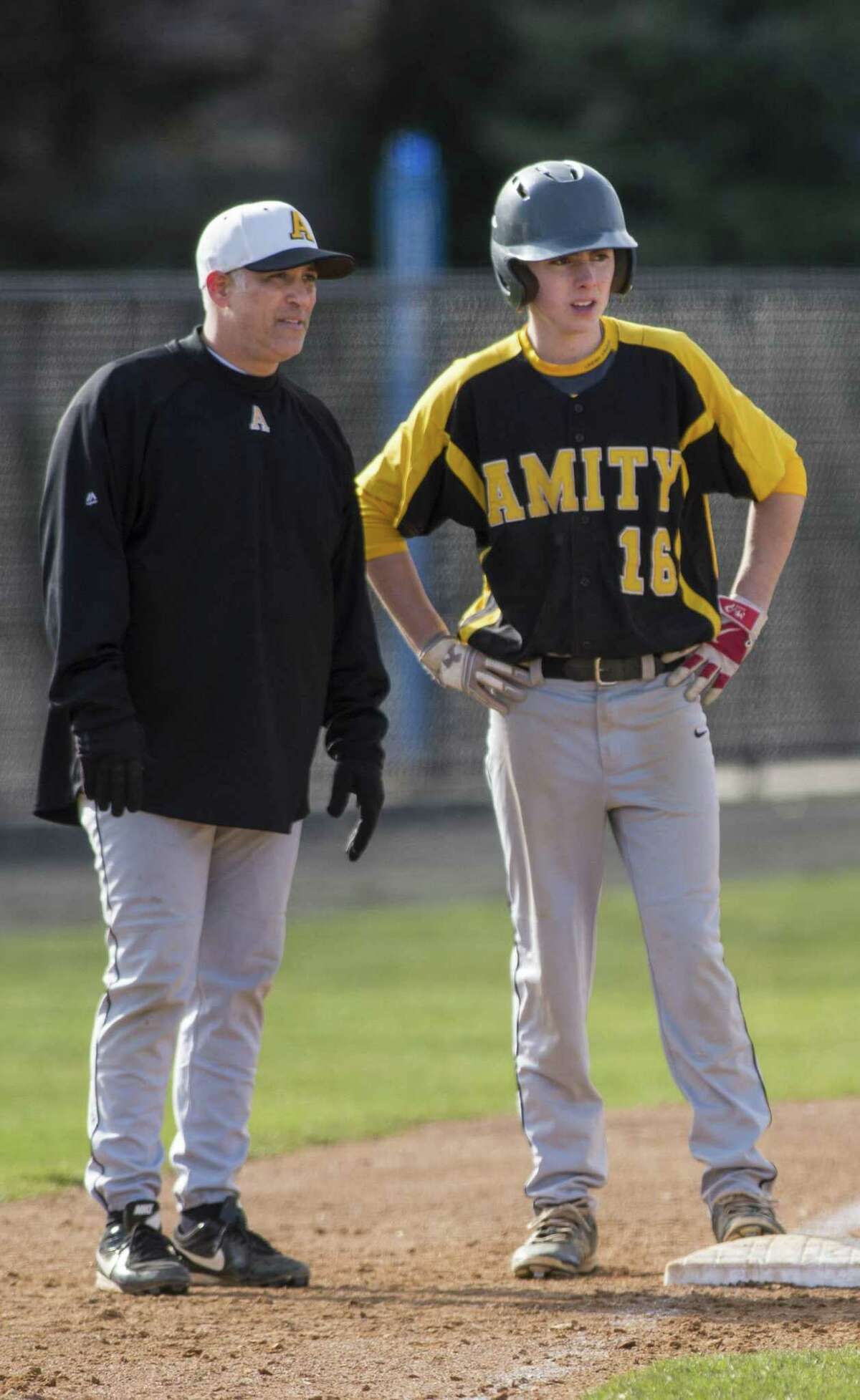 Baseball: Lucas sparks Prep rally over Amity