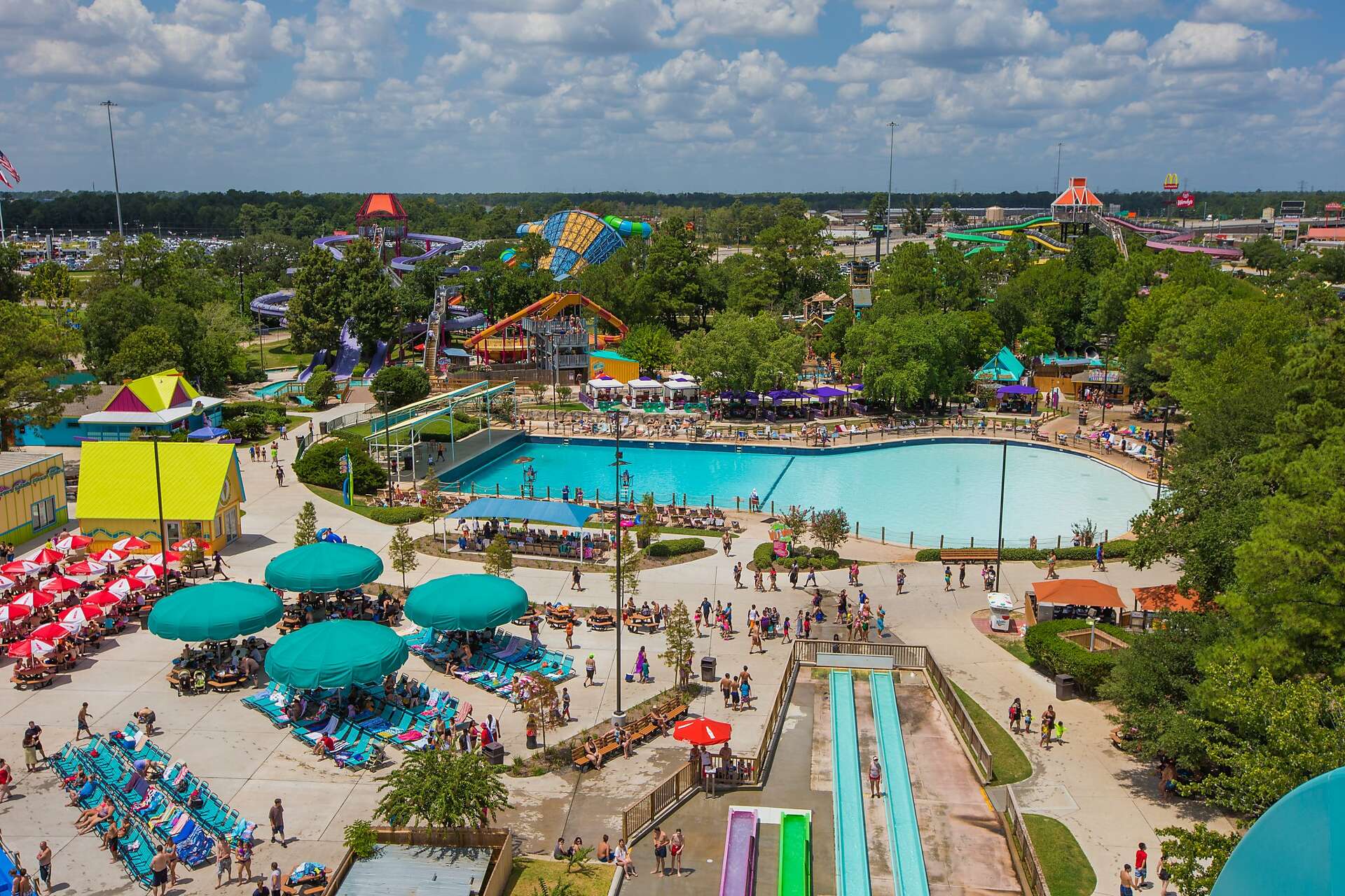 Hurricane Harbor Splashtown named a best-value among Six Flags parks