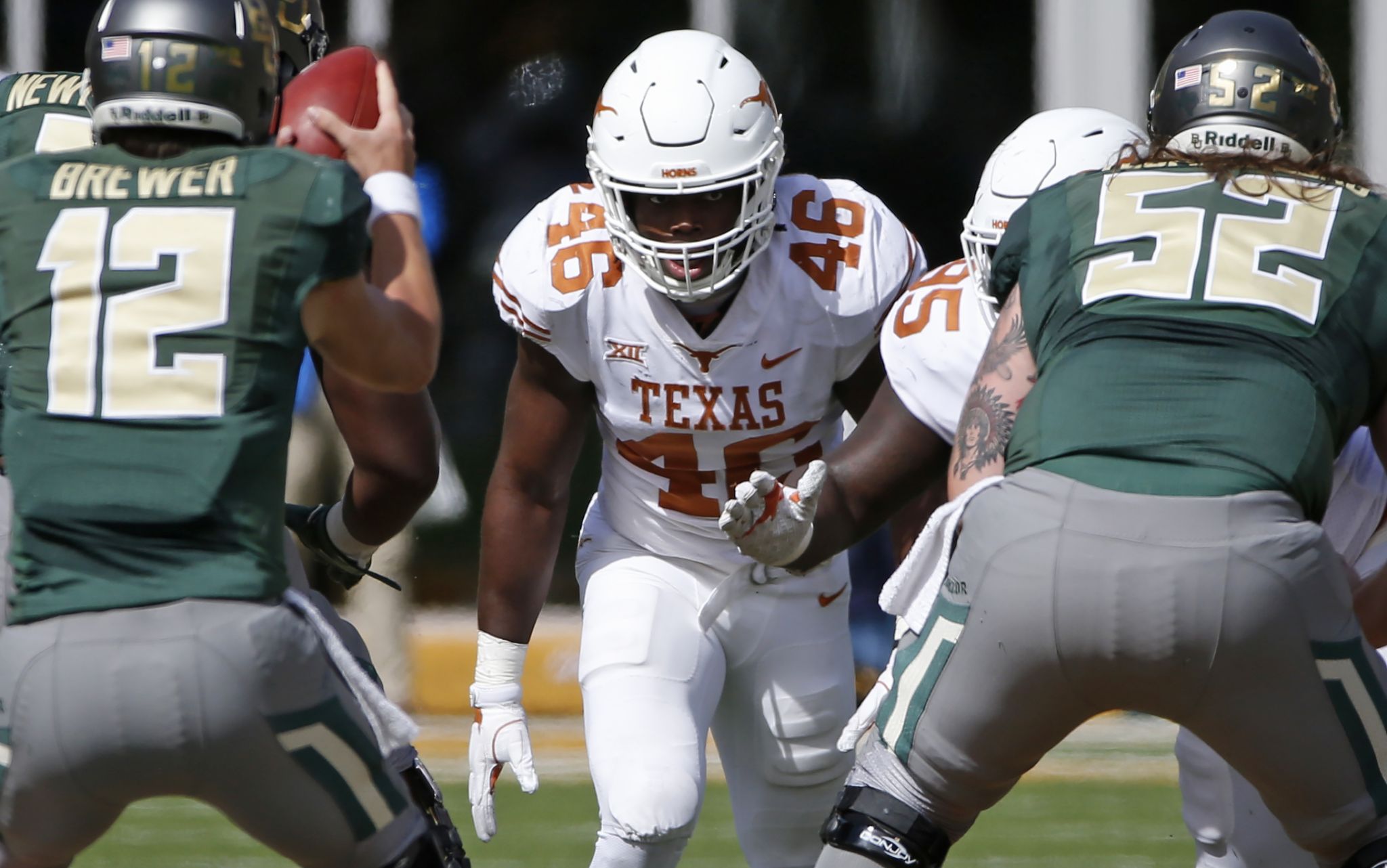 Texas linebacker Malik Jefferson visiting Texans
