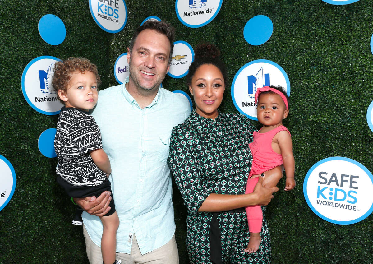 Tamera Mowry's new home renovation show sees star's family fixing up ...