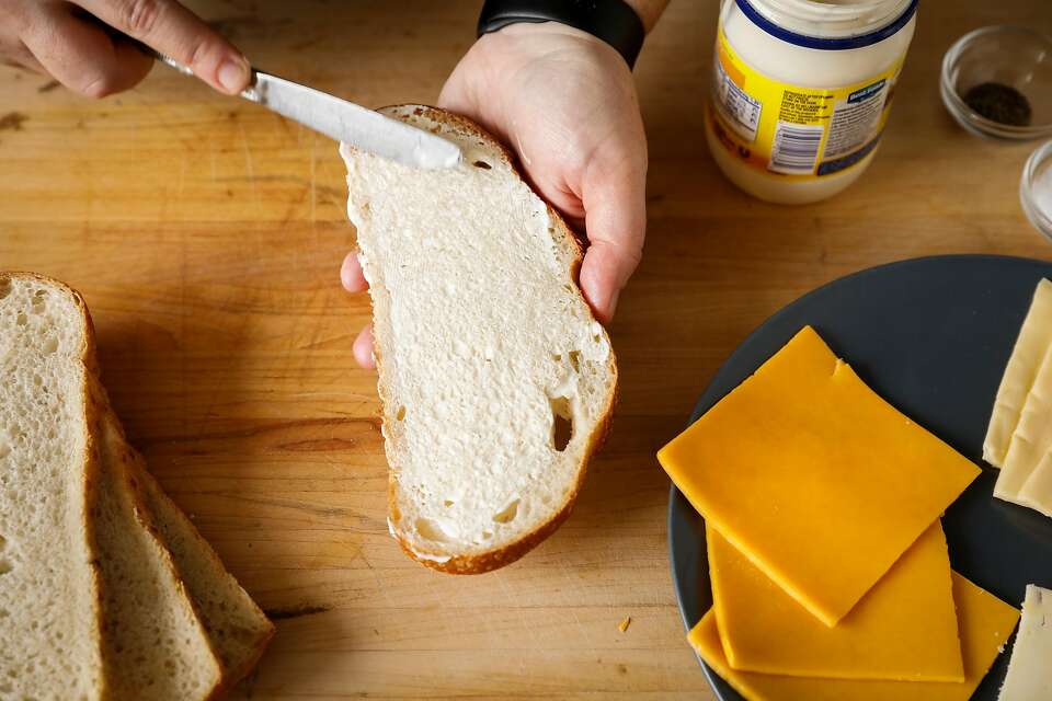 Guide to making the perfect grilled cheese sandwich