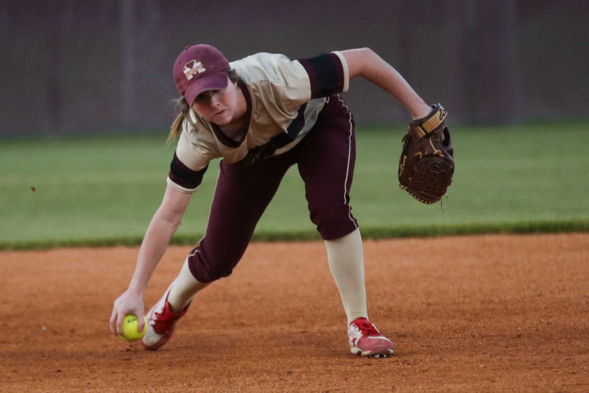 SOFTBALL ROUNDUP: Magnolia West takes down rival Magnolia